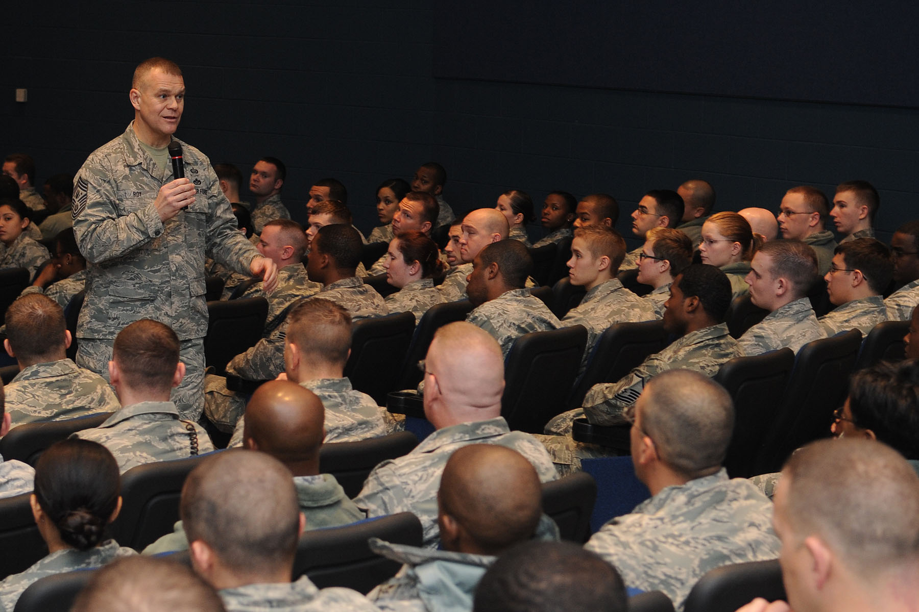 CMSAF discusses top issues > Air Force > Article Display