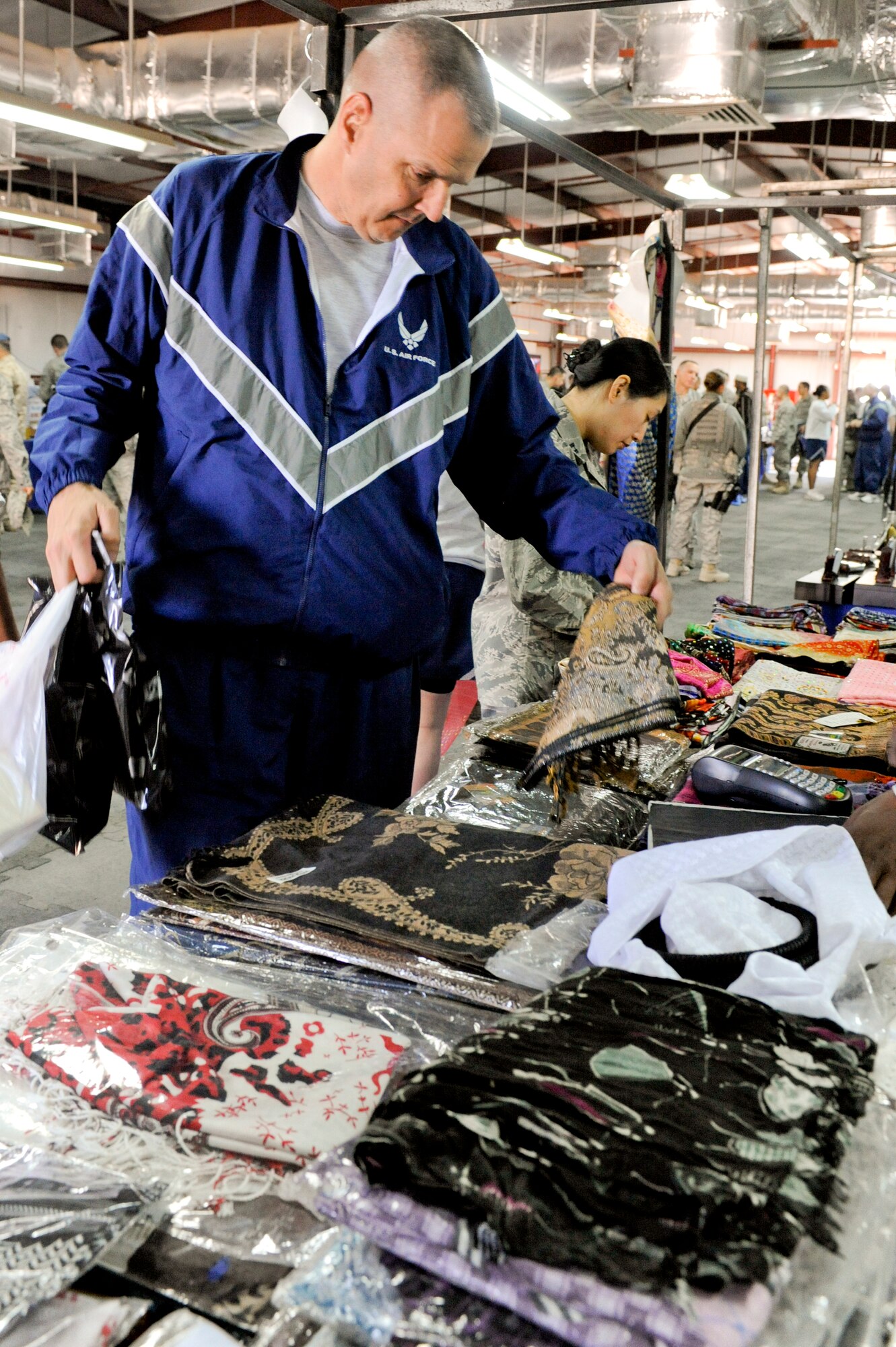 Local bazaar offers history, souvenirs to 332nd AEW > U.S. Air Forces ...