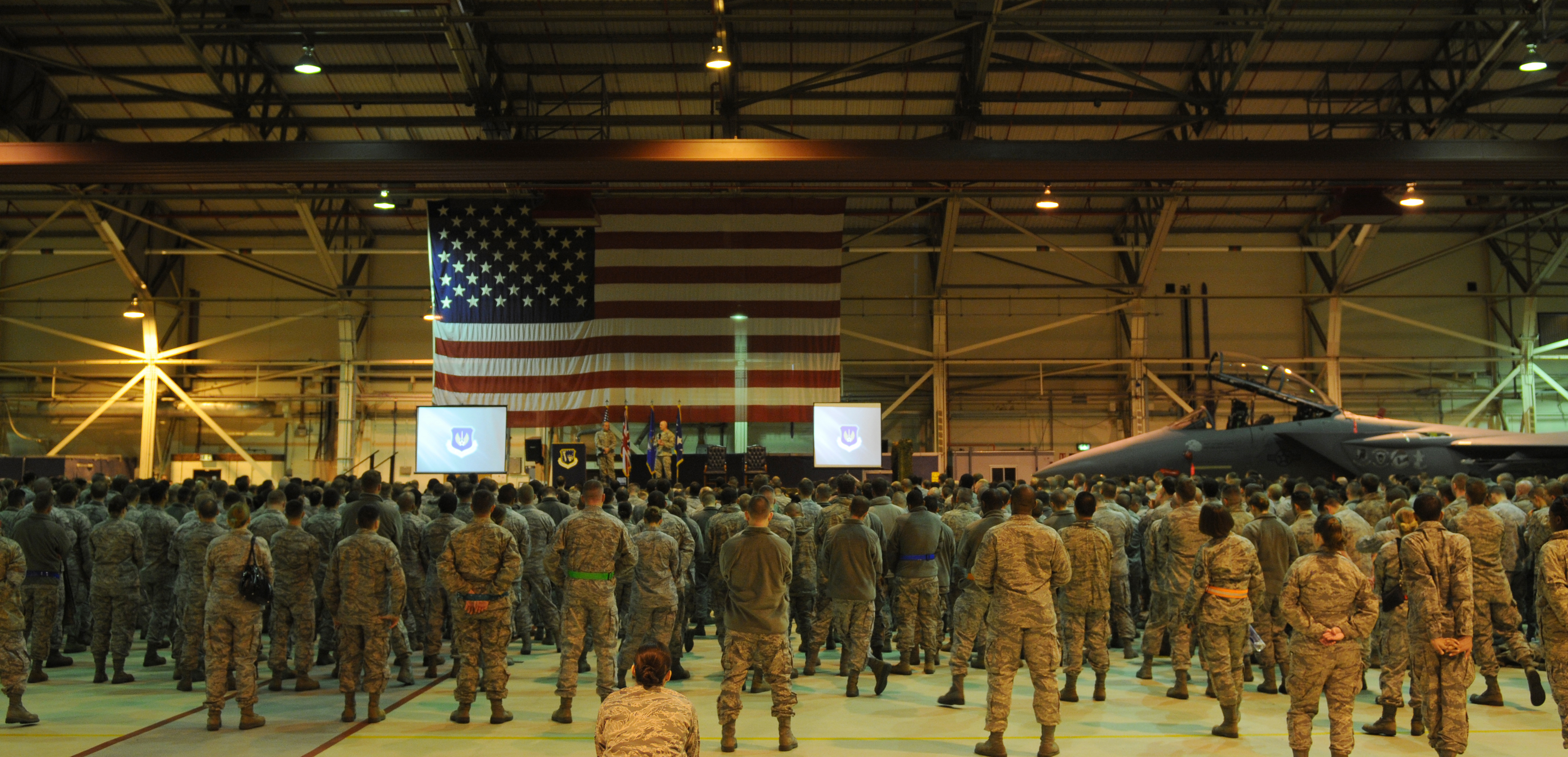 COMUSAFE visits 48 FW > U.S. Air Forces in Europe - Air Forces Africa ...