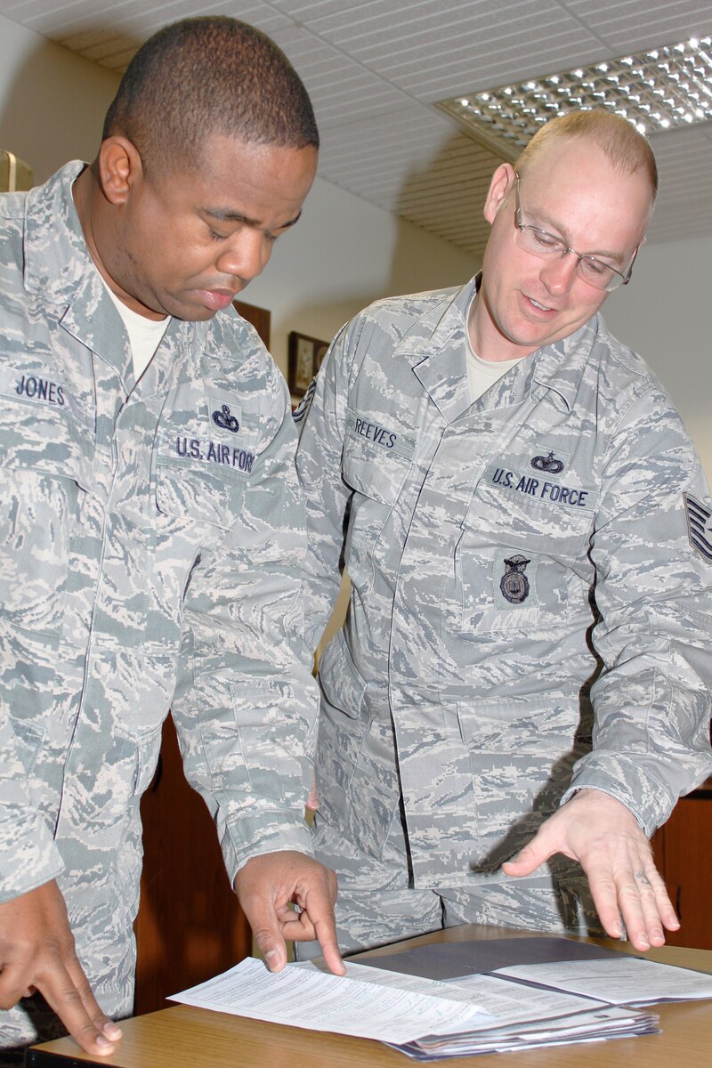 Tech. Sgt. Brad A. Reeves is Warrior of the Week > Edwards Air Force ...