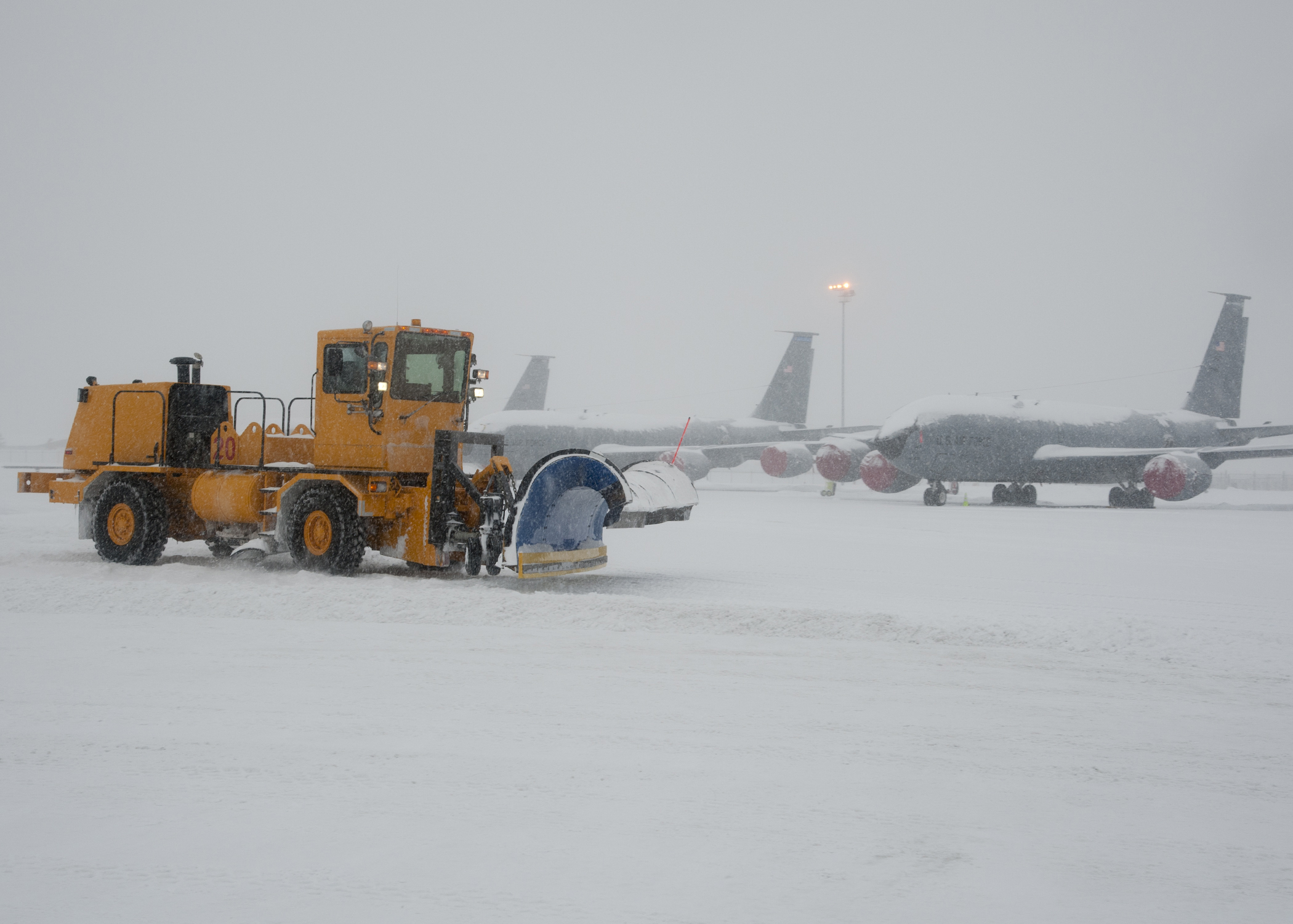 Photos: Team Fairchild perform cold weather ops > Air Mobility Command ...