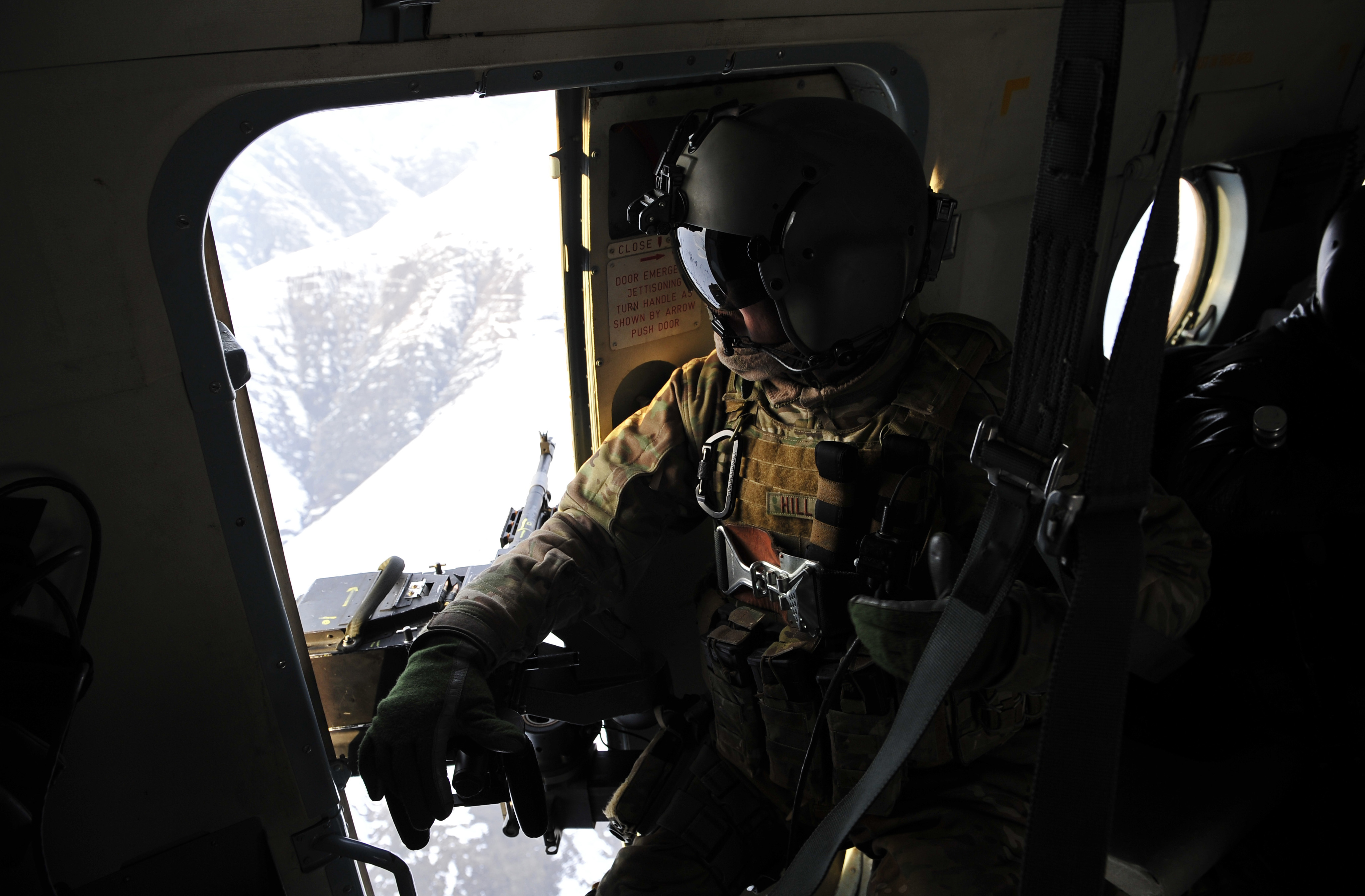 USAF, Afghan air force rescue victims of avalanche, downed aircraft > U ...