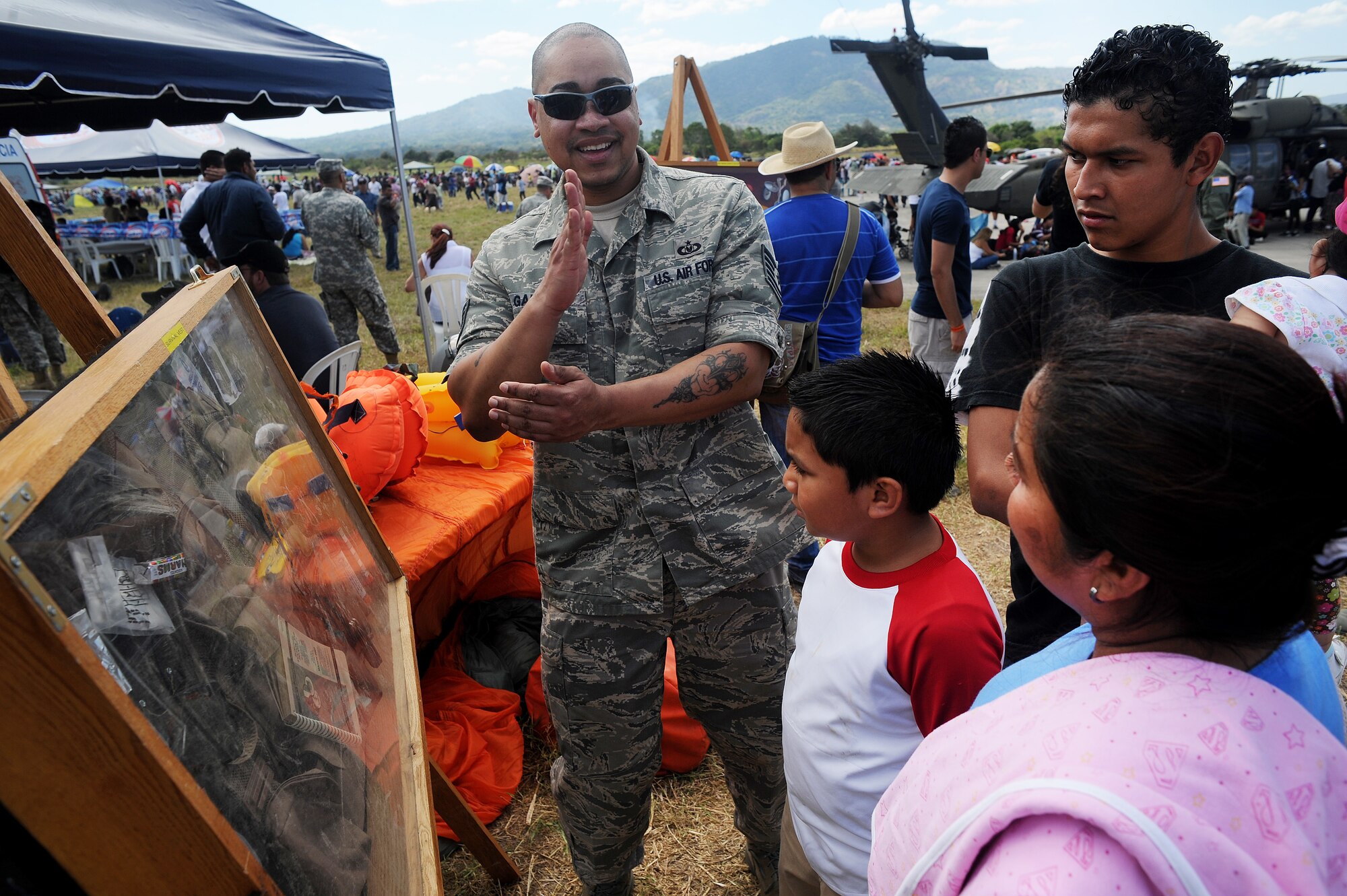 New Hampshire Air Guard on display at El Salvador air show > Air National Guard > Article Display