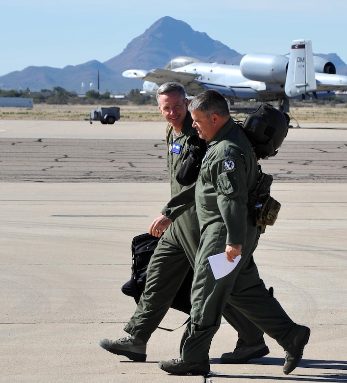 10th Air Force Commander encourages rescue group deployers and ...