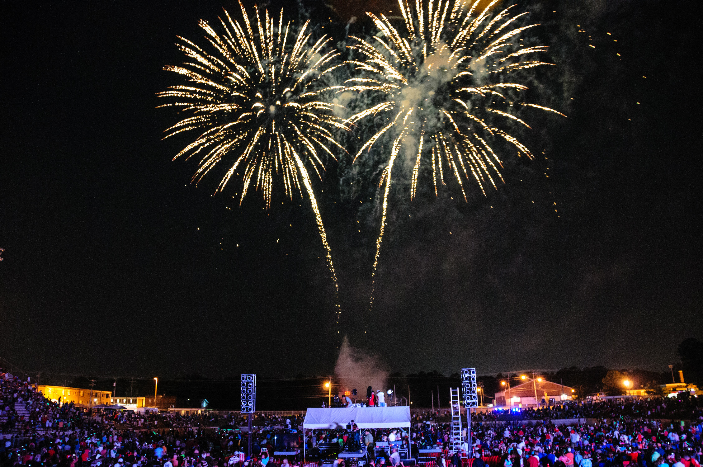 Josh Turner headlines Reserve band's final Independence Day concert ...