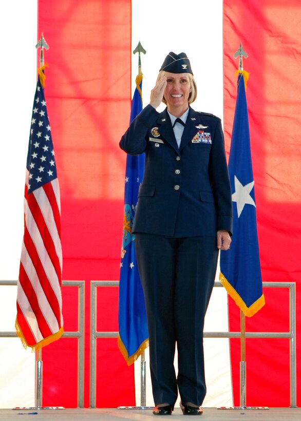 Col. Amy V. Arwood, 95th Air Base Wing Change of Command