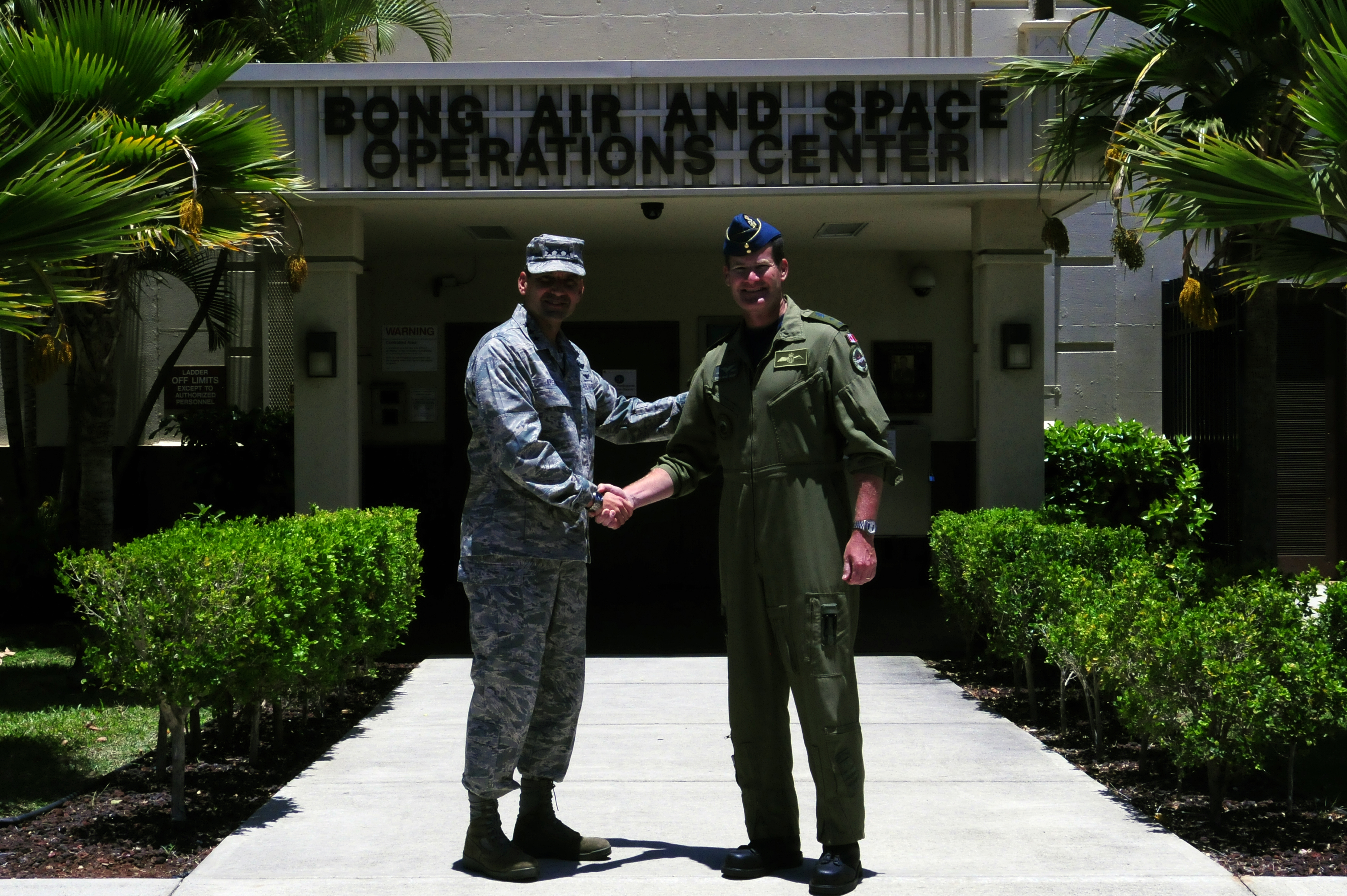 13 Air Force commander greets RIMPAC Combined Force Air Component ...