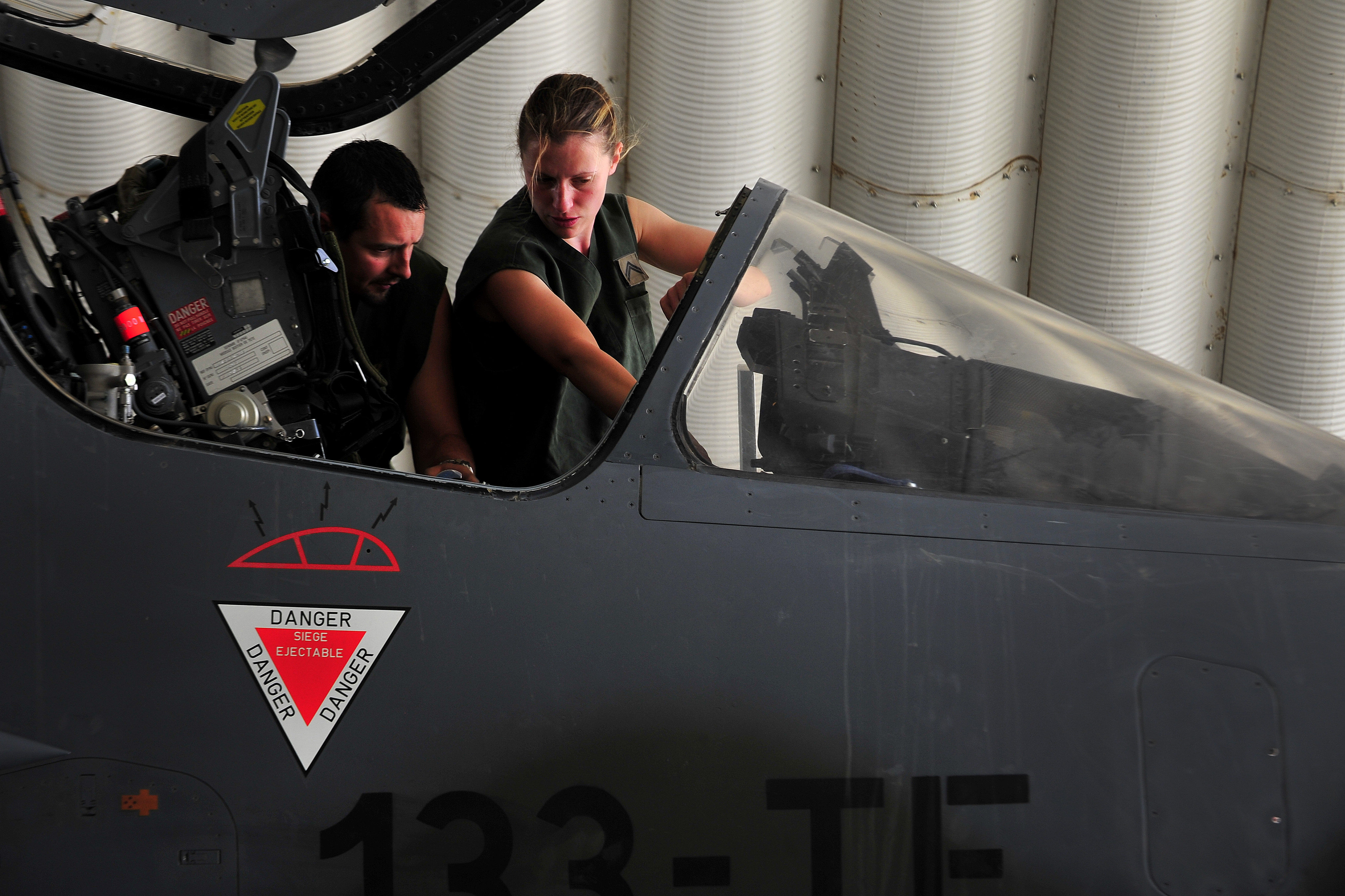 French Air Force: Immeasurable support to OEF, ISAF > U.S. Air Forces ...