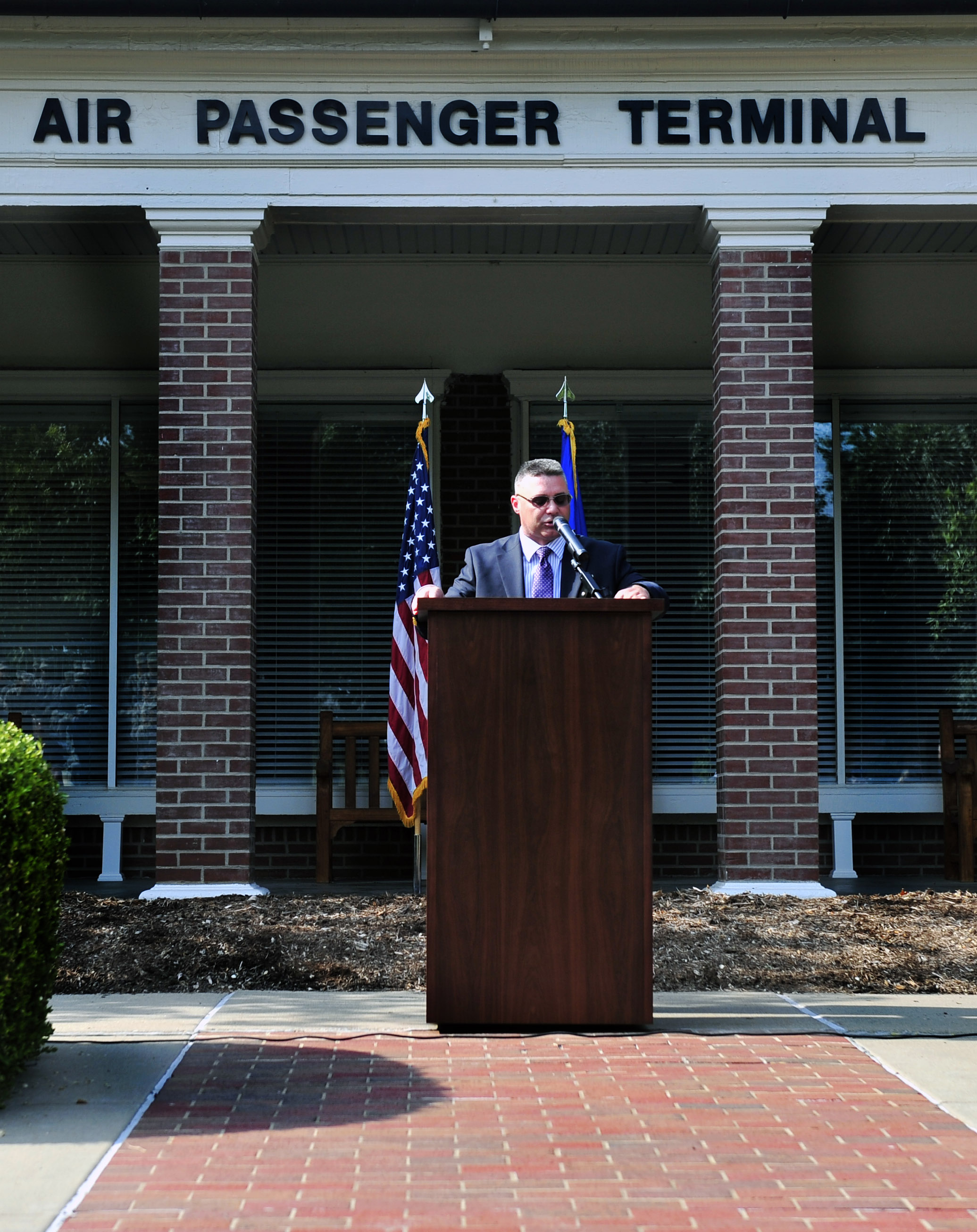 Scott AFB Passenger Terminal dedicated to fallen Airman > Scott Air ...