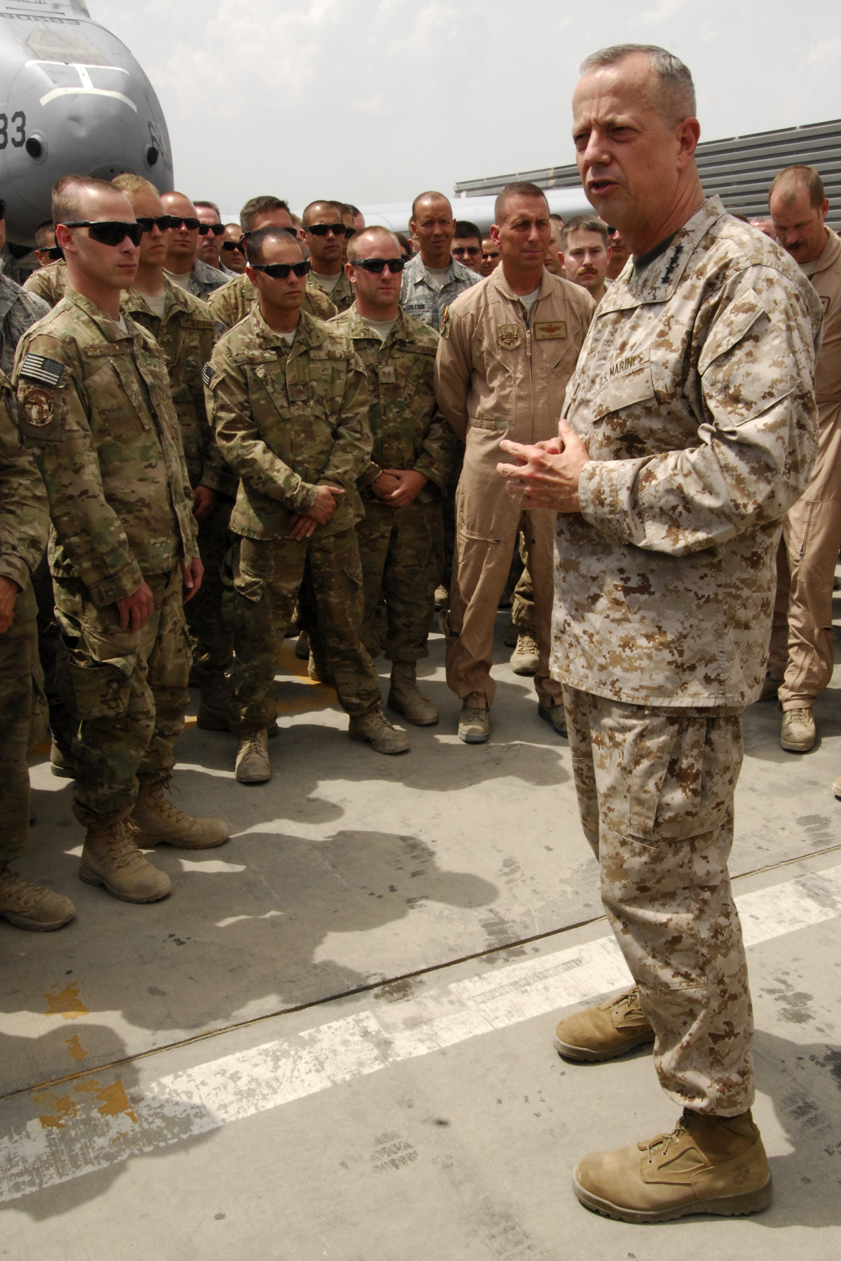 Gen. John Allen visits Bagram