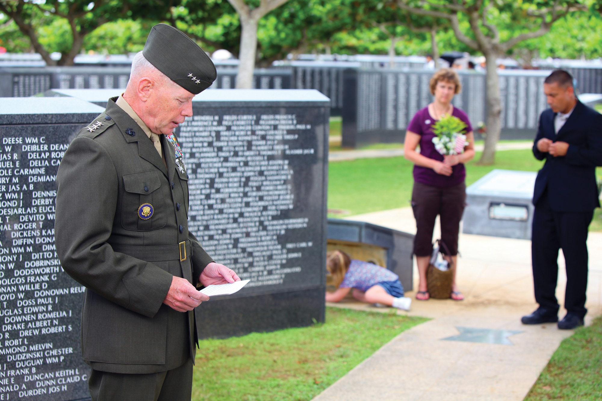 Ceremony honors sacrifices > Marine Corps Installations Pacific > News