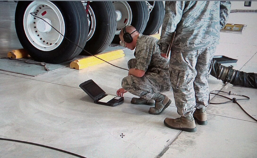 362 TRS, B-52 crew cheif