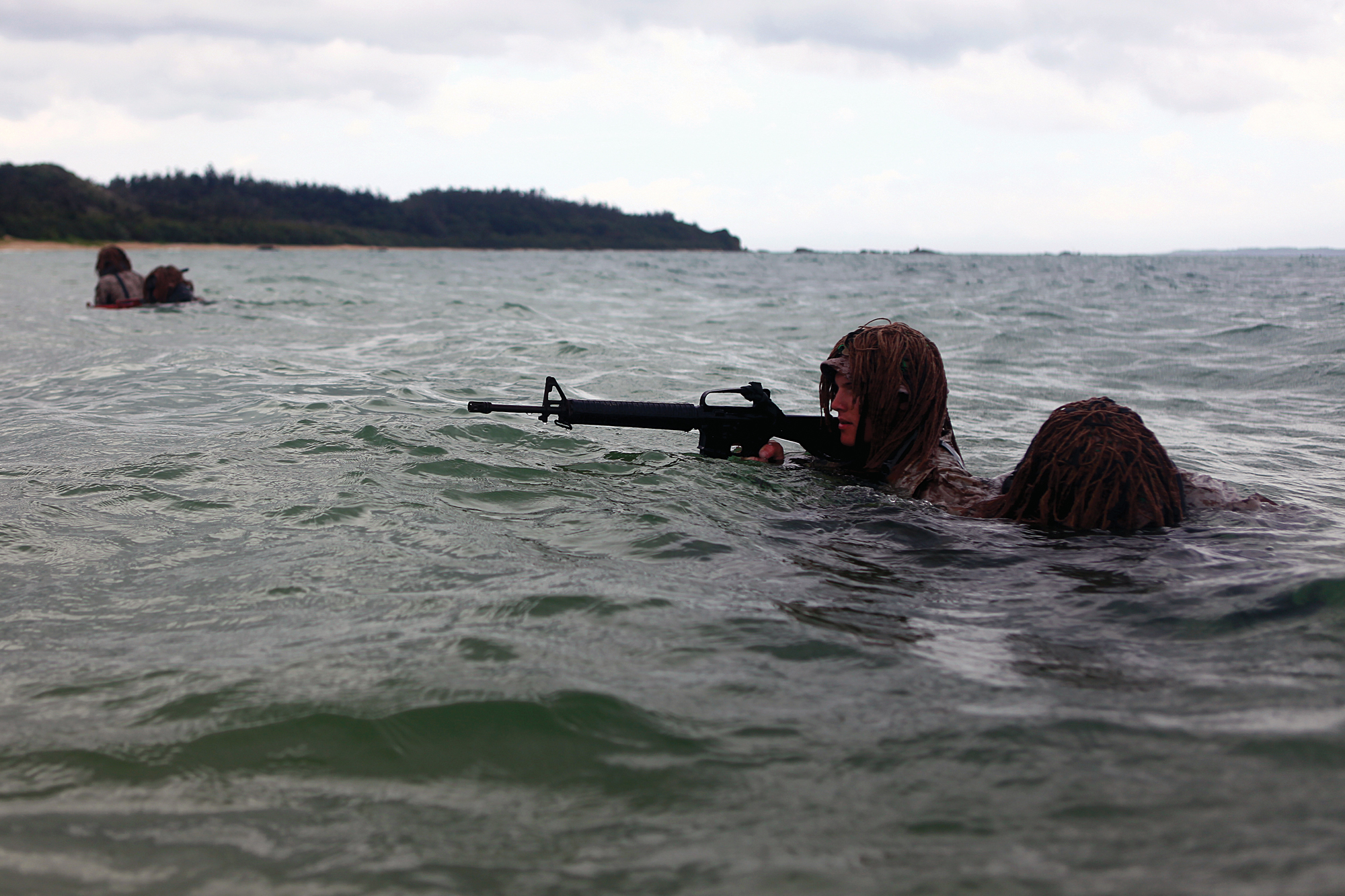 Marines qualify as scout swimmers during course > United States Marine ...