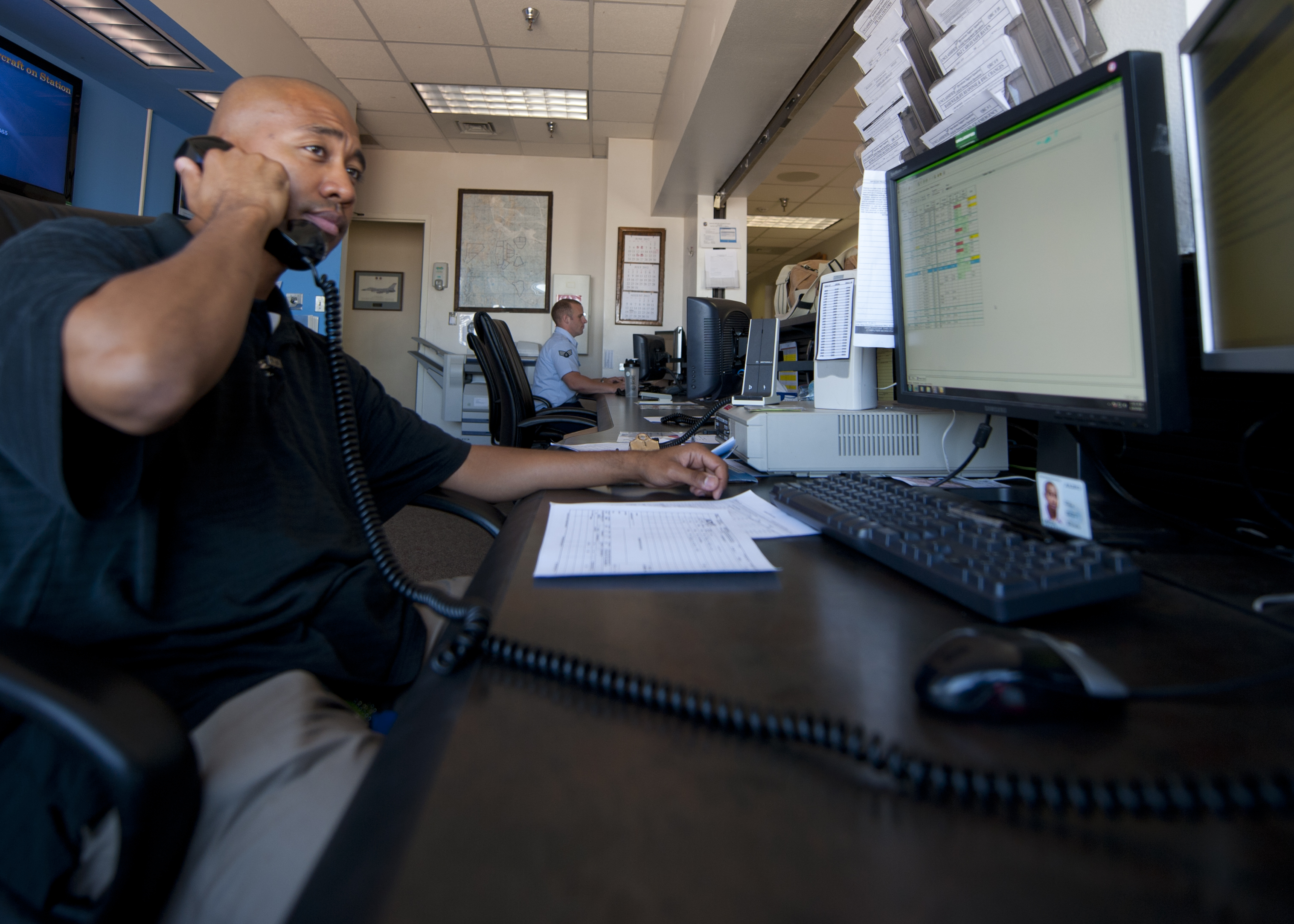 Airfield management: ready for anything > Holloman Air Force Base > Display