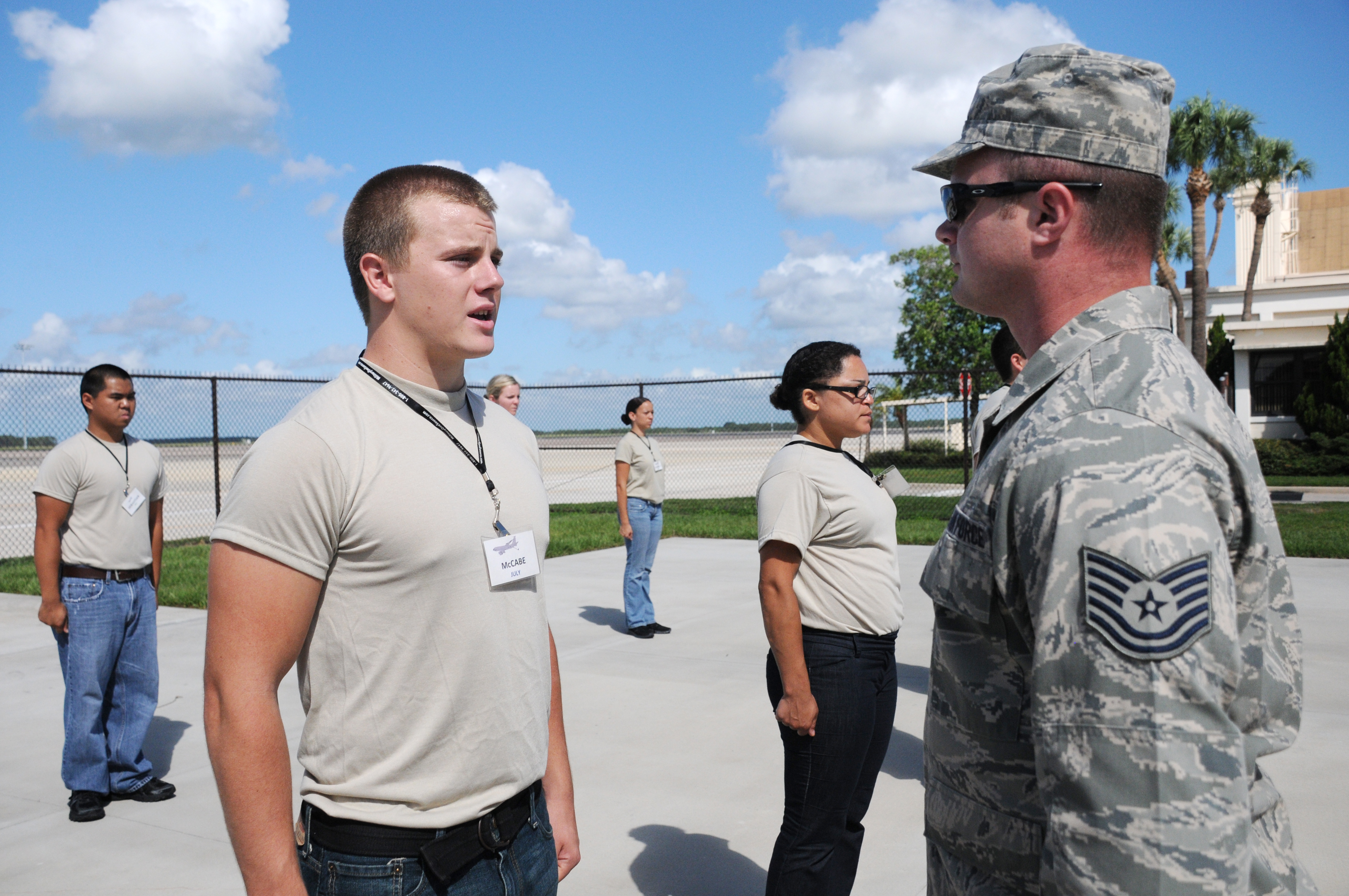 Getting an Early Start: Trainees prepare for basic training and life in ...