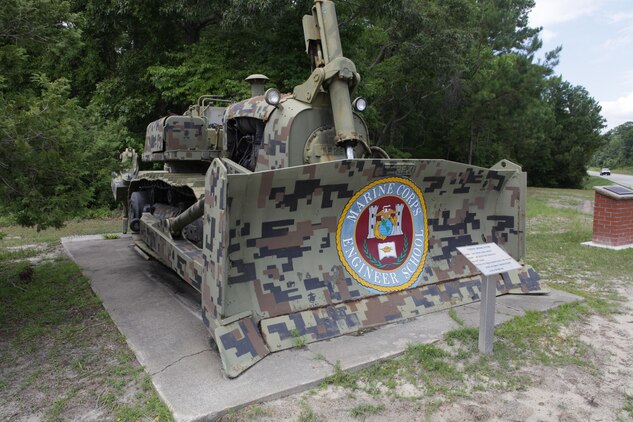 Engineer school offers internationals training opportunities > Marine ...