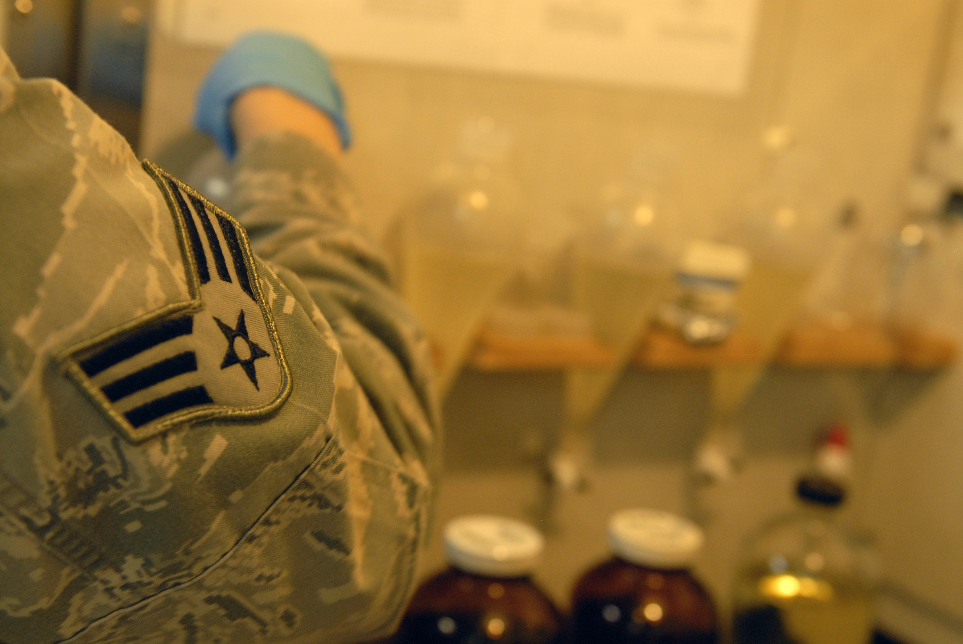 18th LRS fuels the fight > Kadena Air Base > News