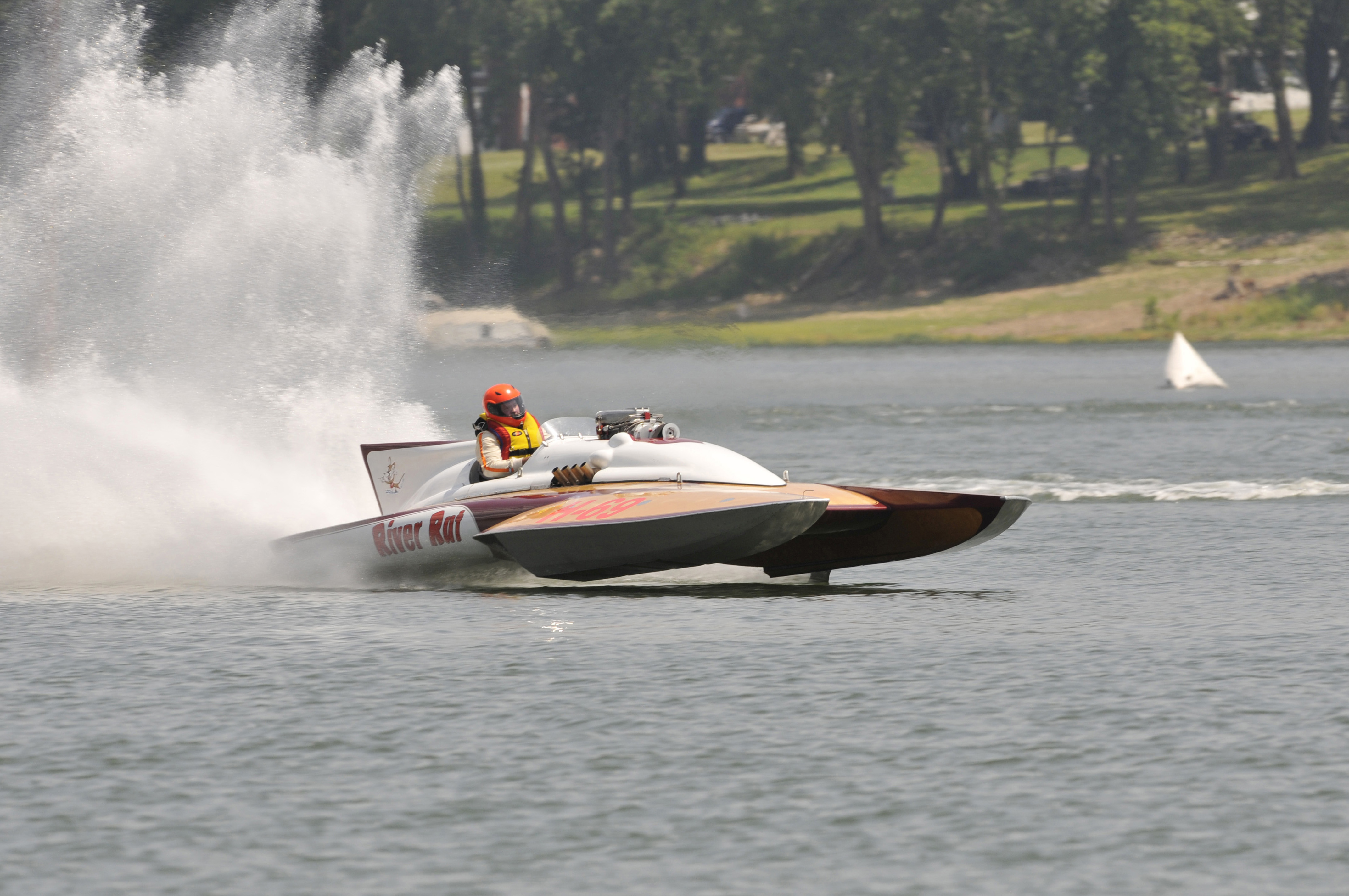 H-69 River Rat driver Billy Cousins qualifies at the 2012 Lucas Oil ...