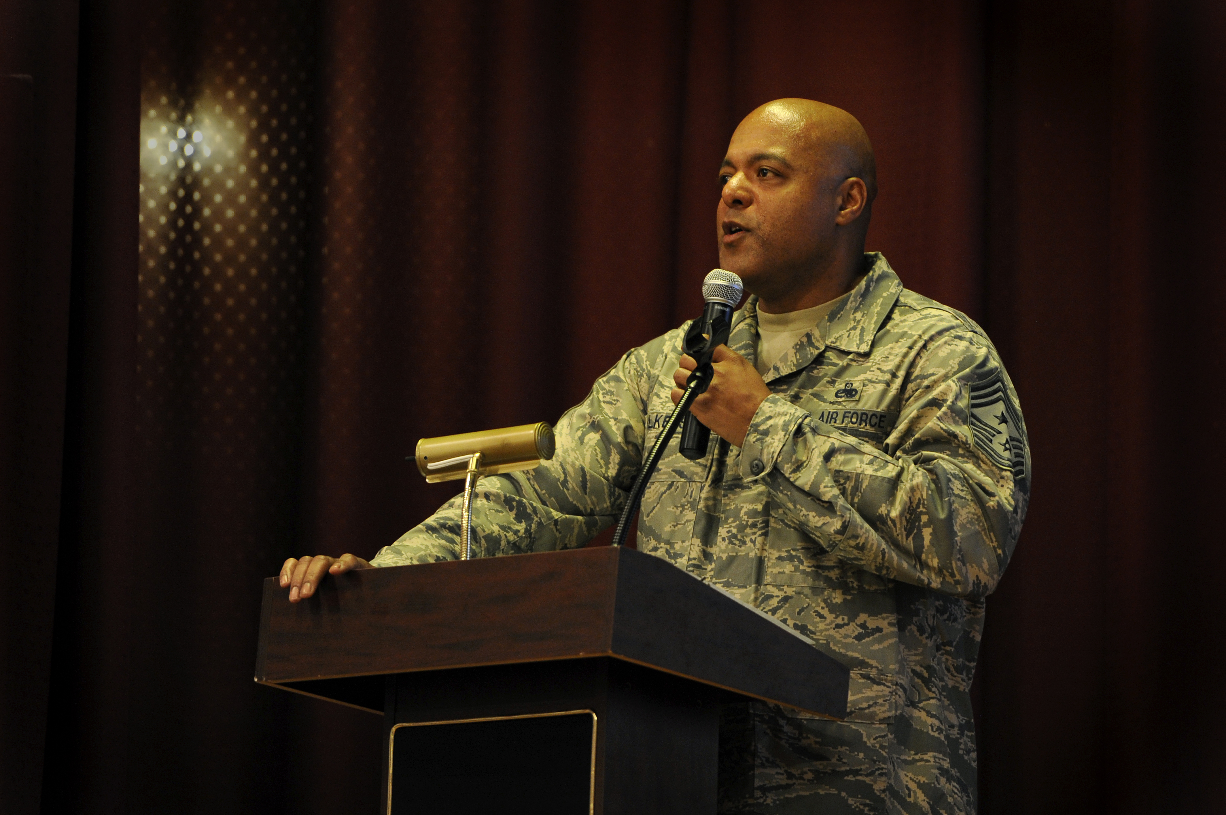 20th FW Airmen meet with new top NCO > Shaw Air Force Base > News