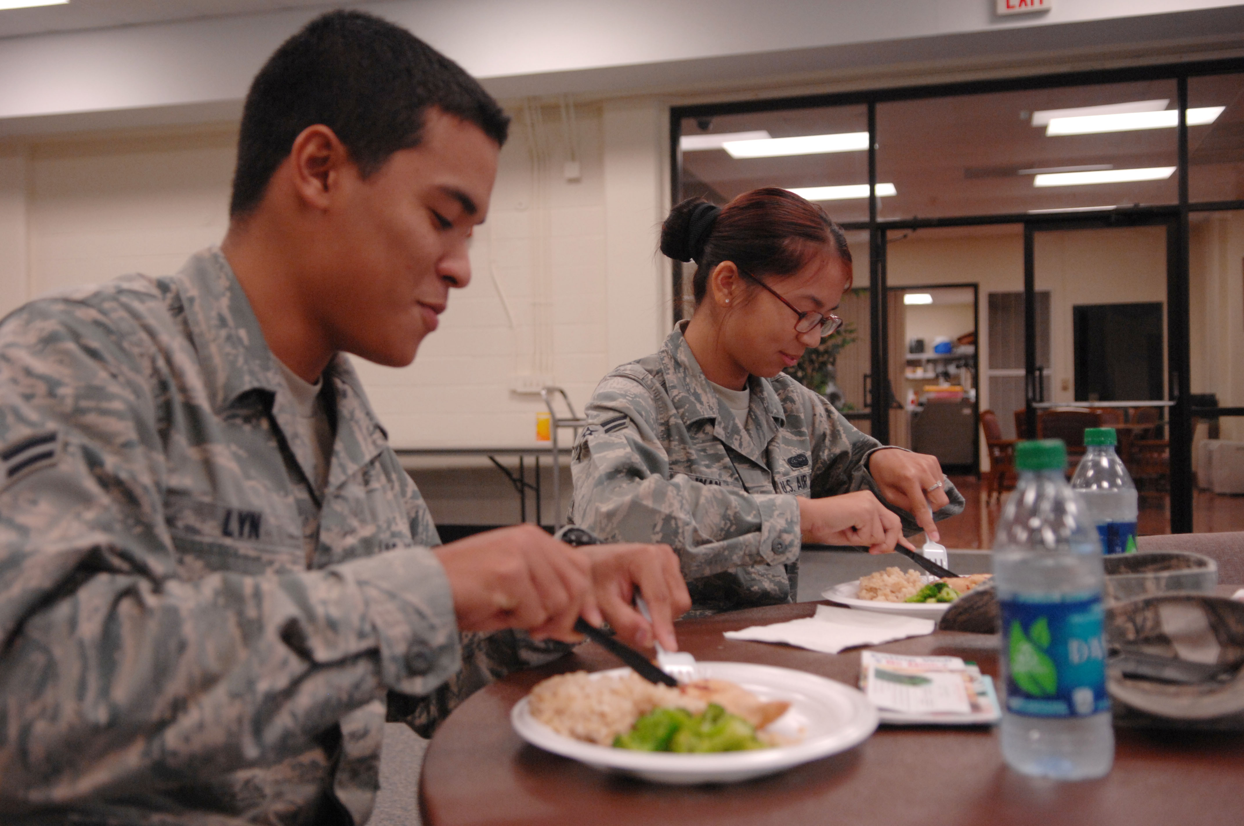 HAWC teaches a microwave cooking class