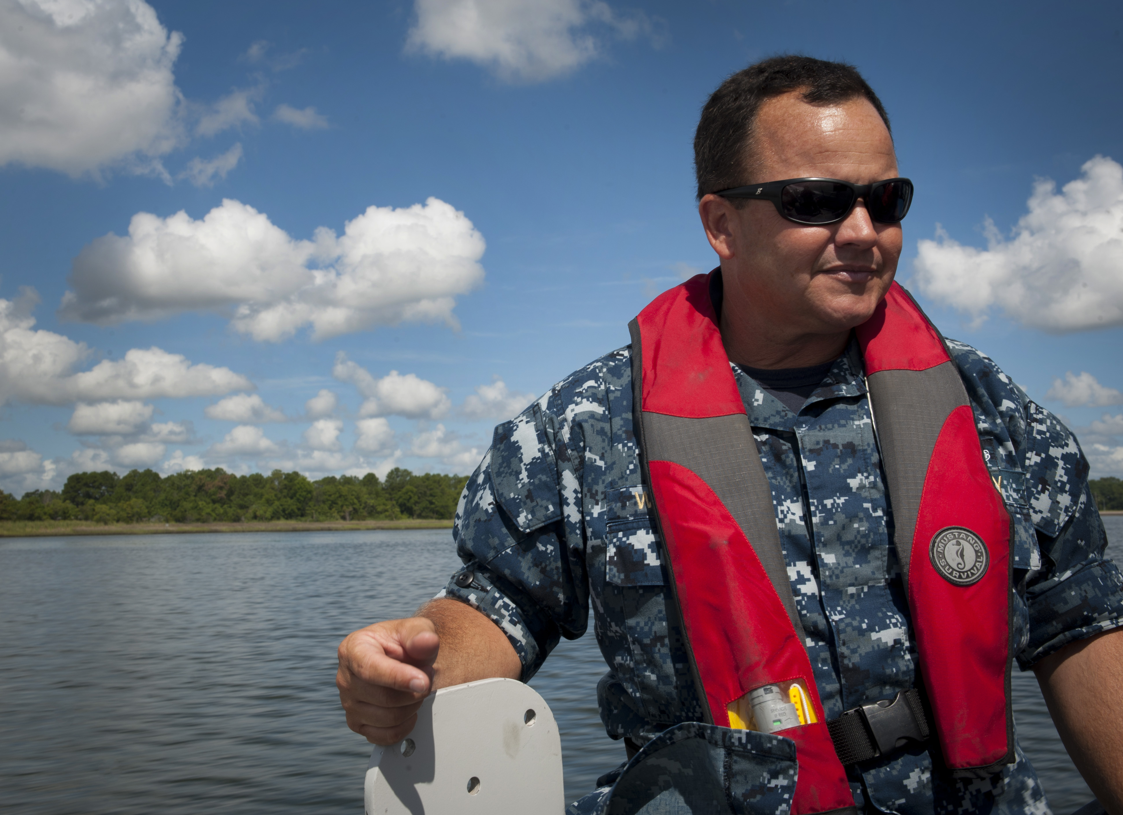 628th LRS Port Operations keeps boats afloat