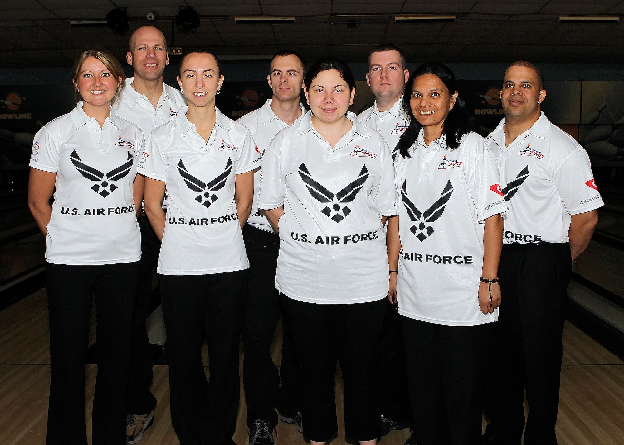 Aviano Airman out-bowls competition > Aviano Air Base > Display