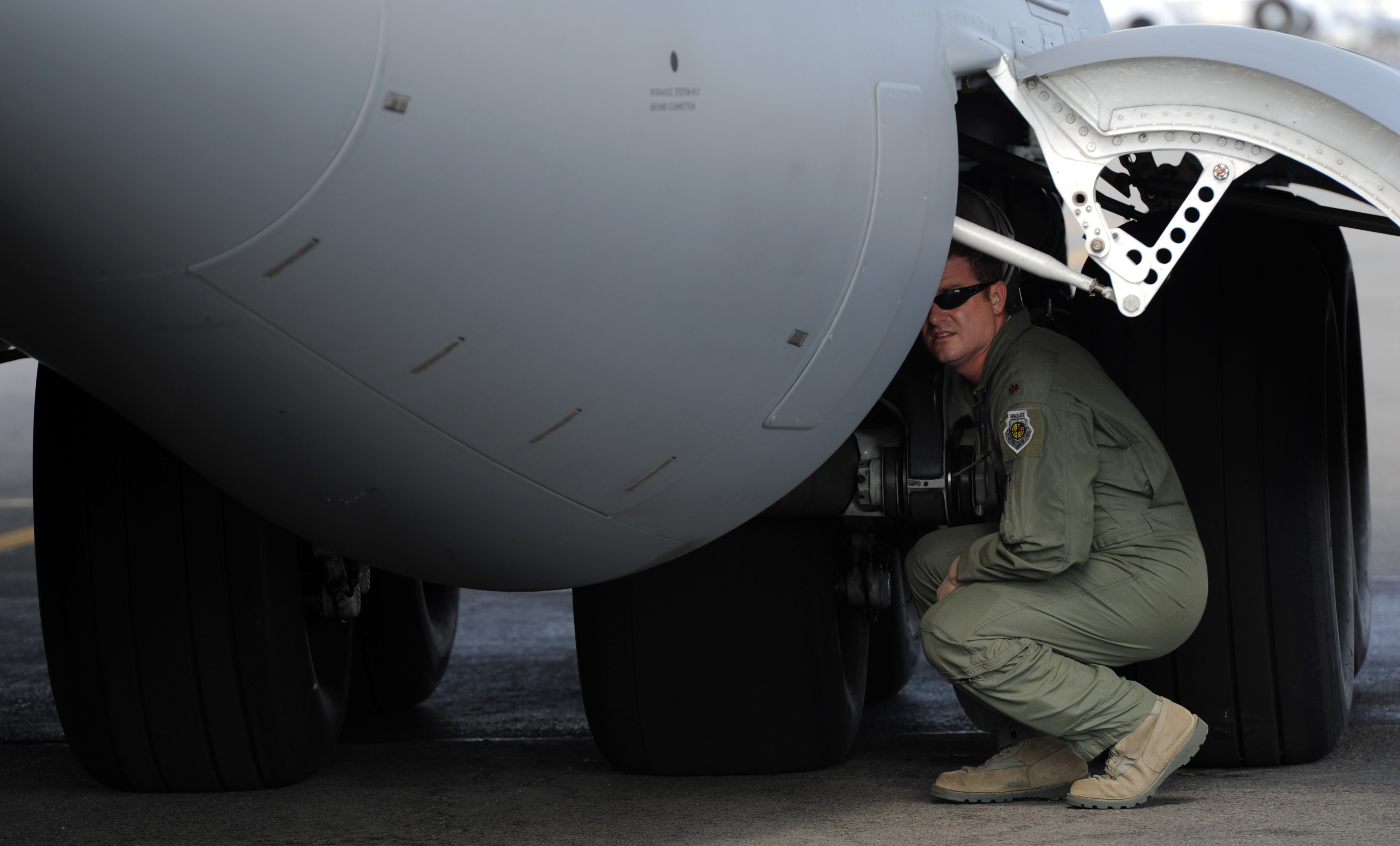 Wing commander flies inaugural sortie with 15th Wing during RIMPAC ...