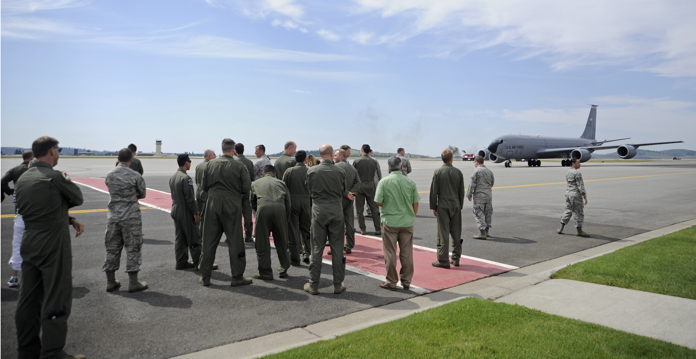 92nd Air Refueling Wing commander completes fini flight > Fairchild Air ...