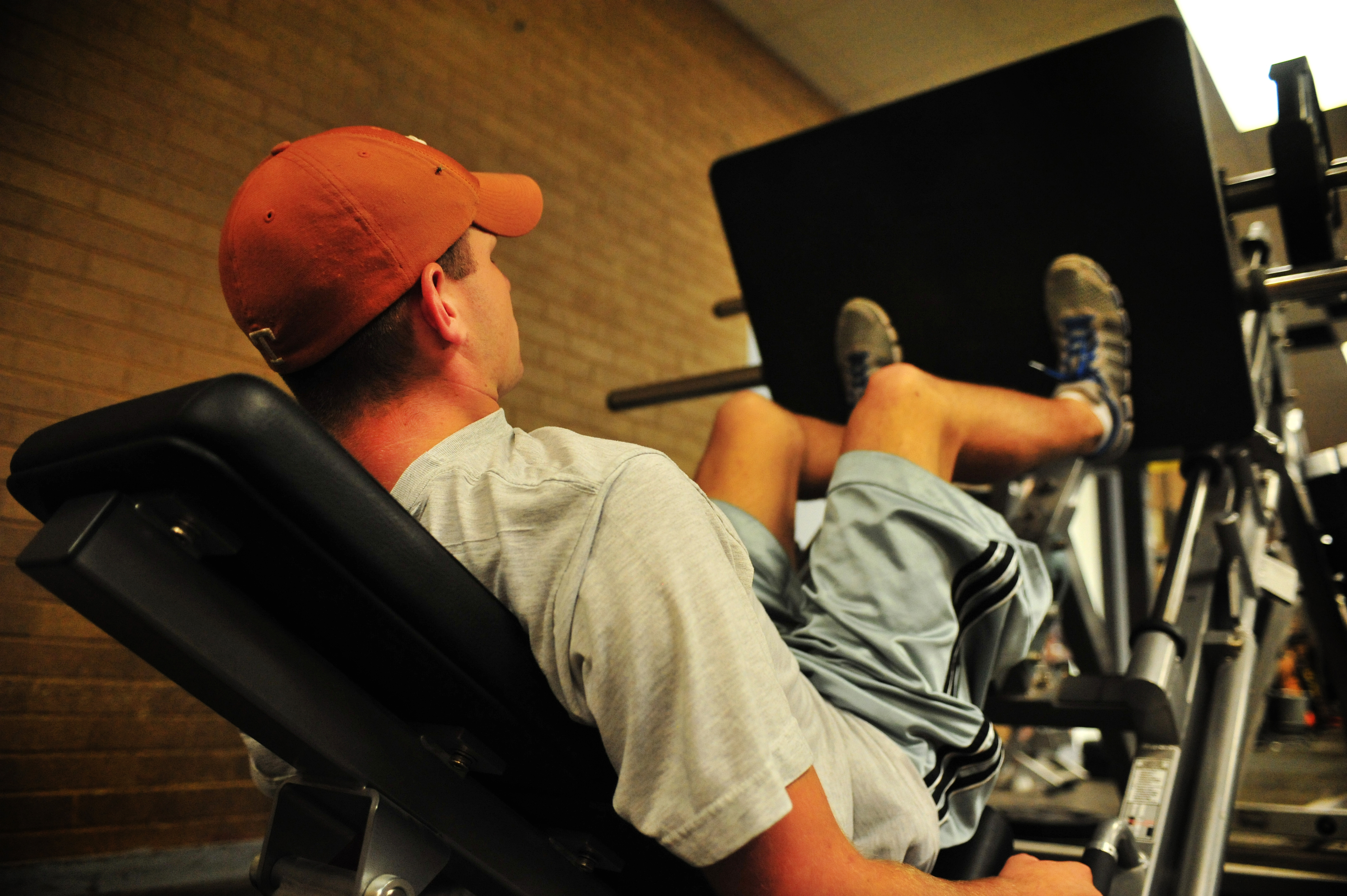 Coach Lawson: bodybuilding breakdown > Cannon Air Force Base > News