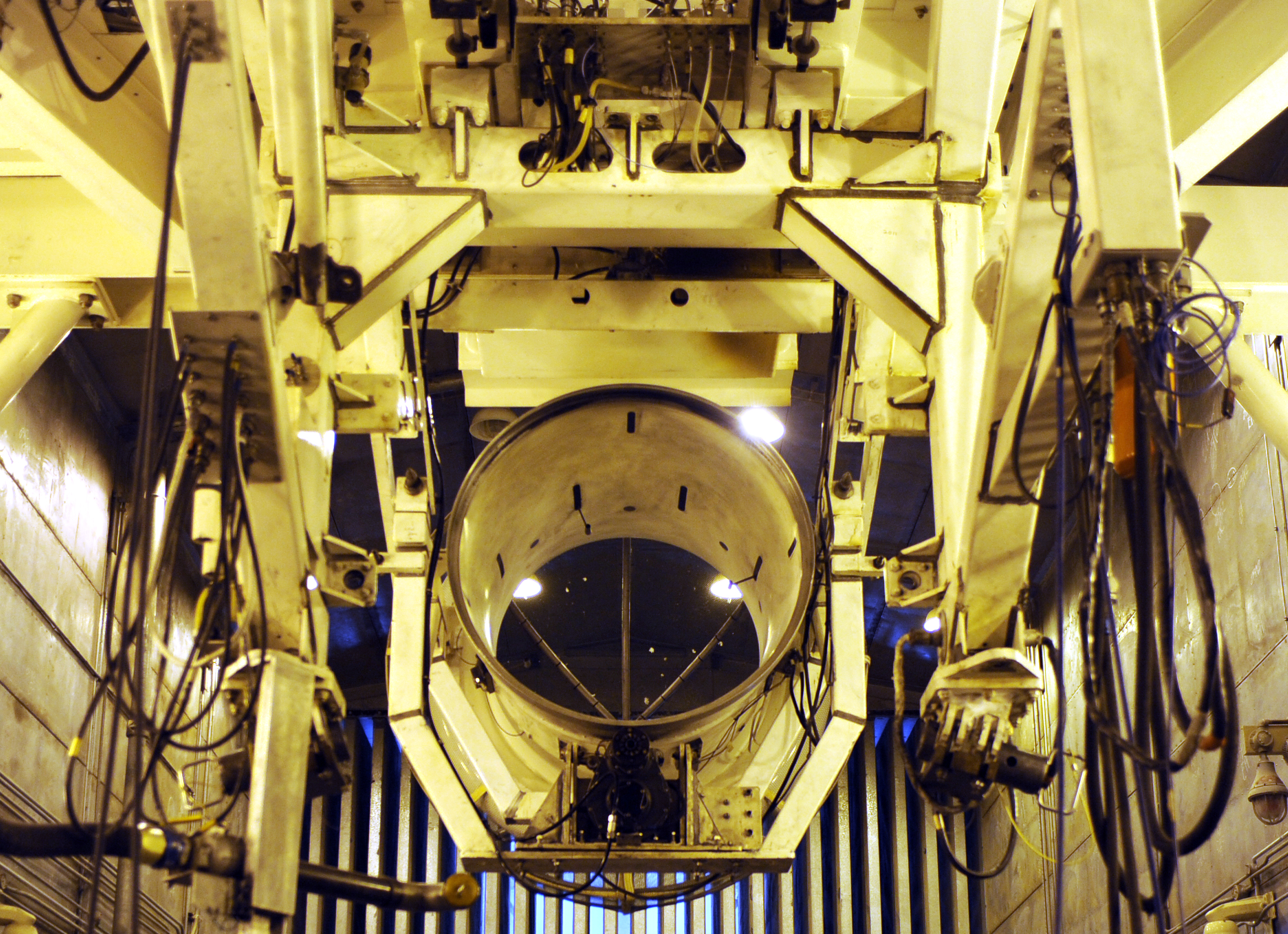 28th MXS helps keep B-1s fit to fight > Ellsworth Air Force Base > Display