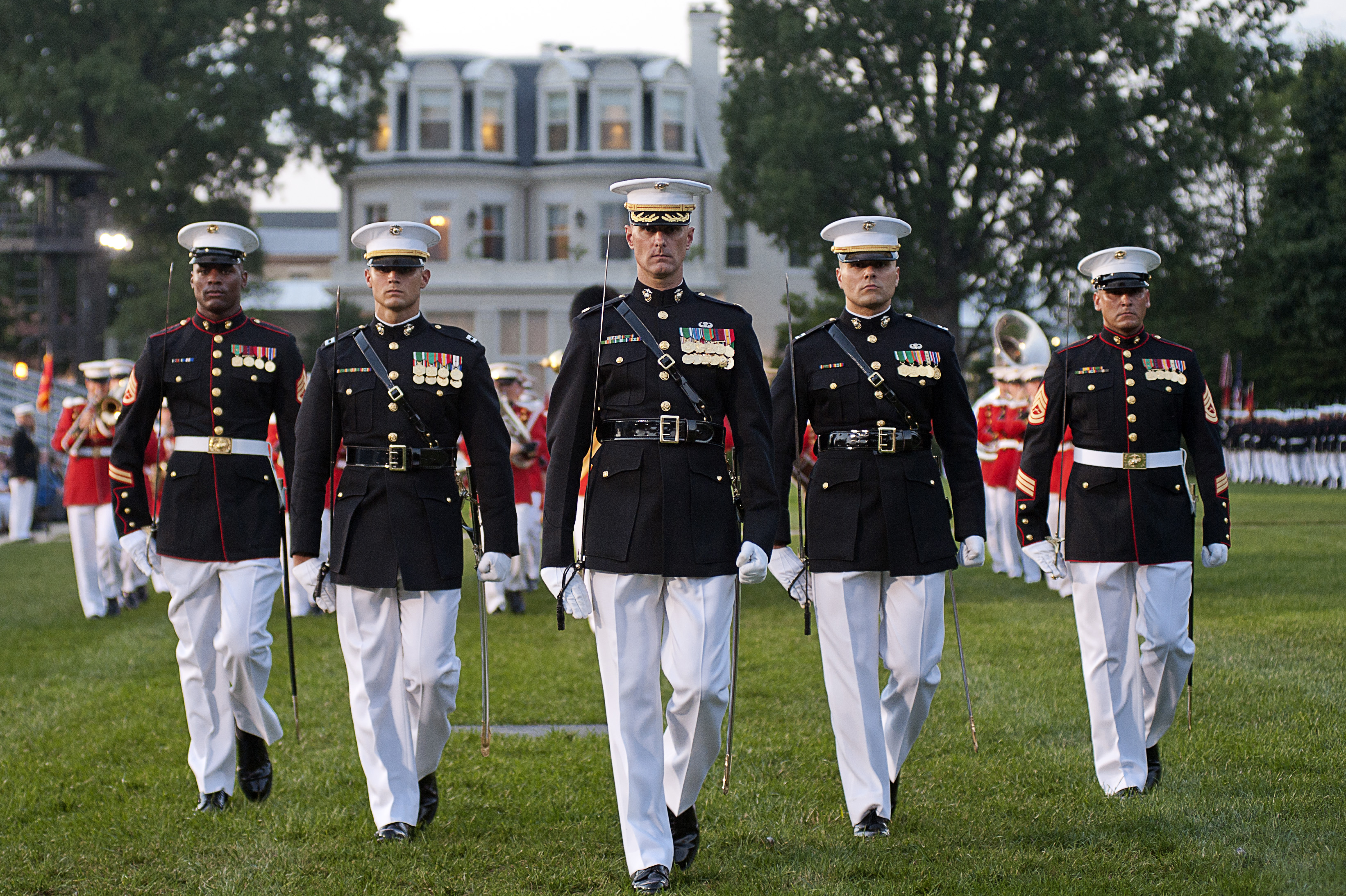 MarForCom commander retires at 8th and I > Marine Barracks > News ...