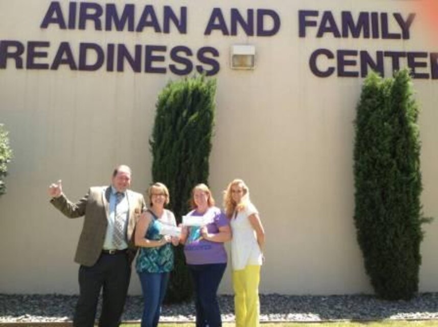 Program teaches, helps out spouses > United States Marine Corps ...