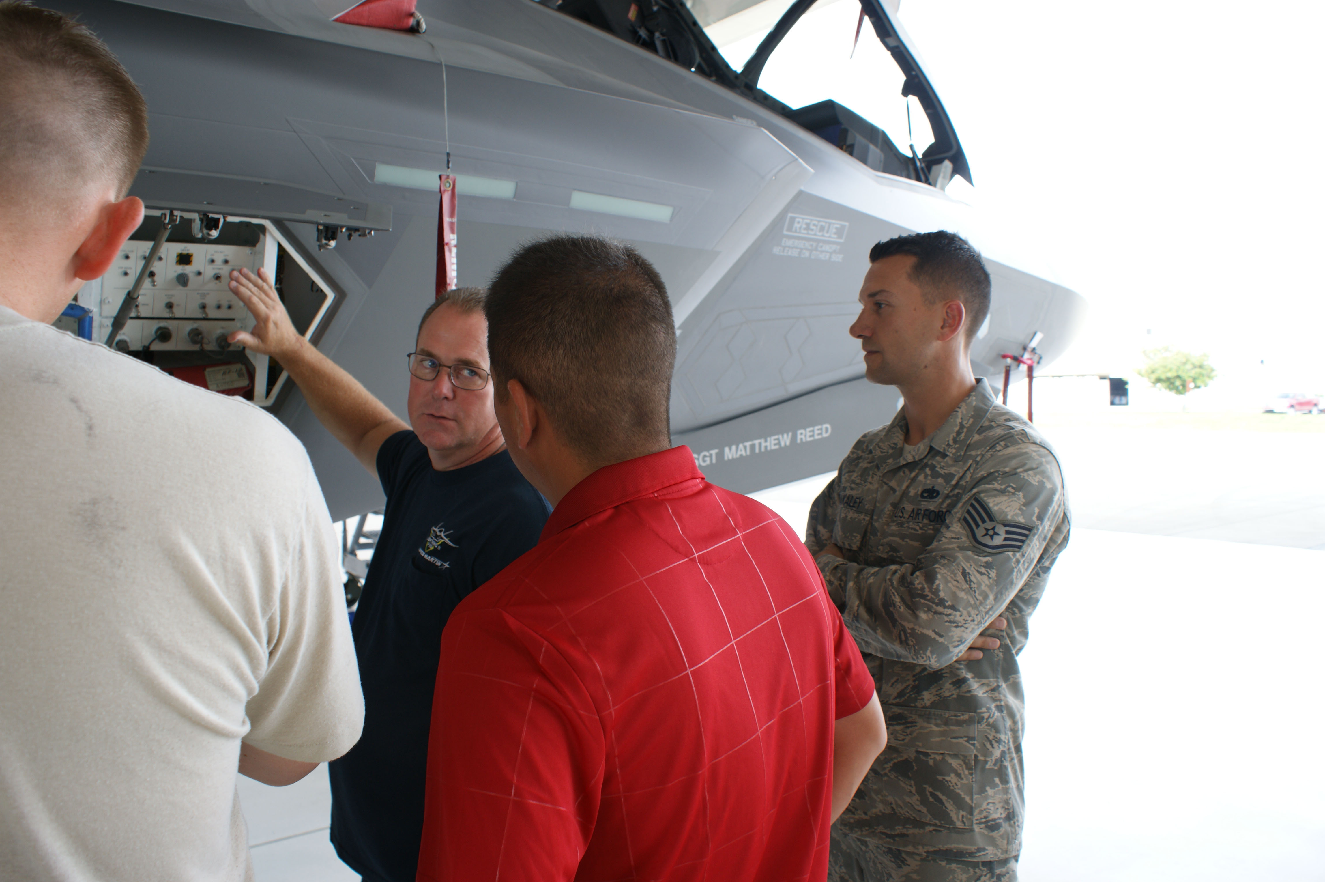 F-35 maintenance training spawns USMC's first air FTD > Air Force ...