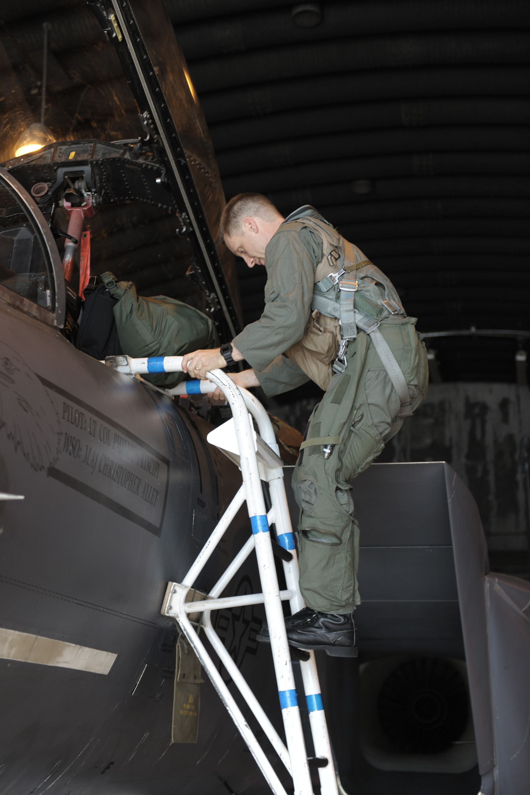 422nd ABG Airman gets 'once in a lifetime' incentive > 501st Combat ...