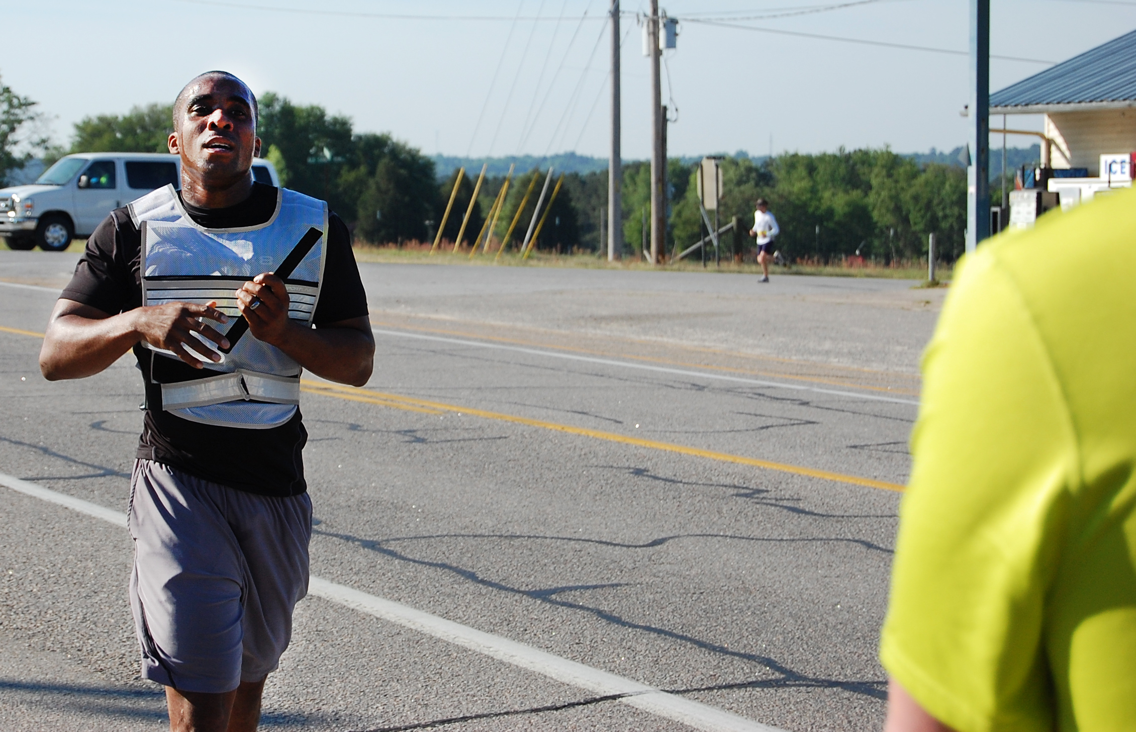 Airmen run 200-mile relay race > Shaw Air Force Base > Article Display