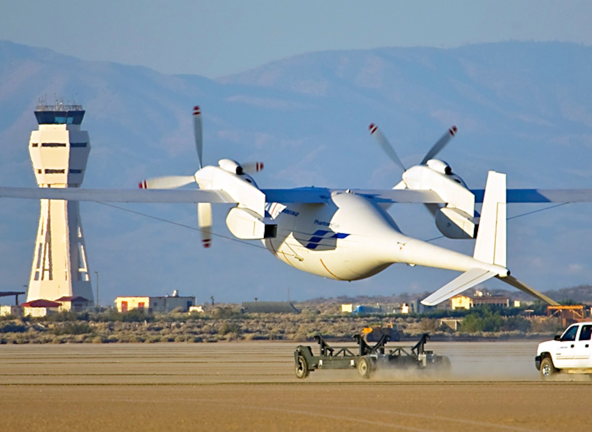 Phantom Eye takes to sky > Edwards Air Force Base > Article View