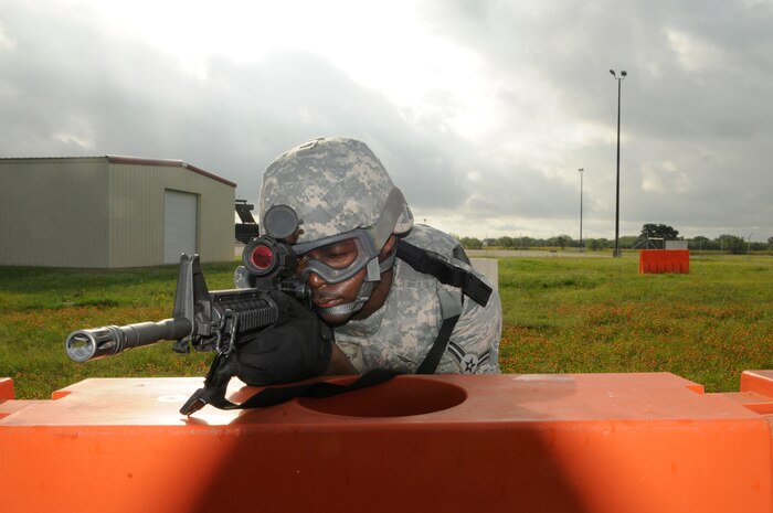 Shoot move and communicate training