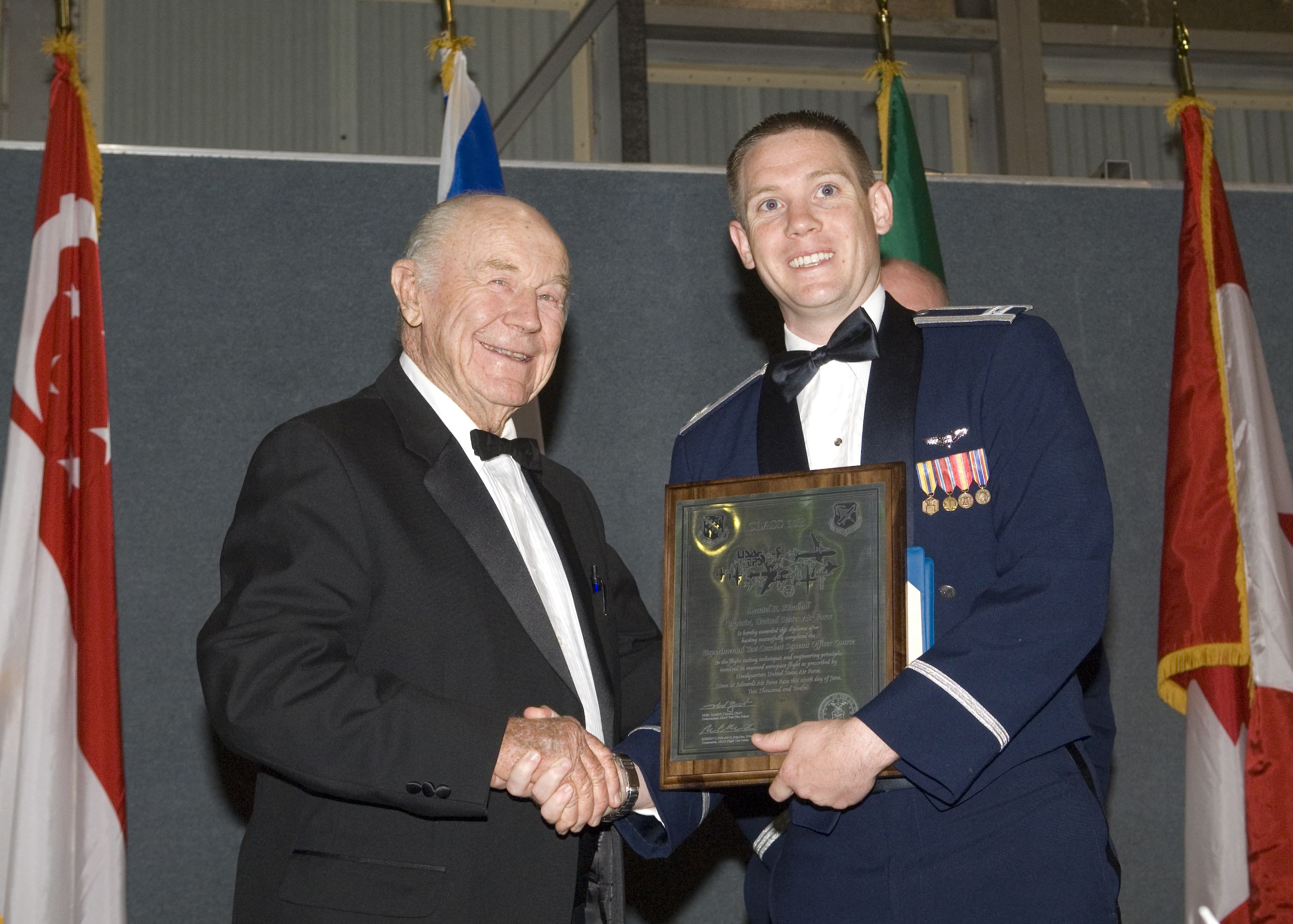 TPS graduates receive warm welcome from test pilot legend > Edwards Air ...