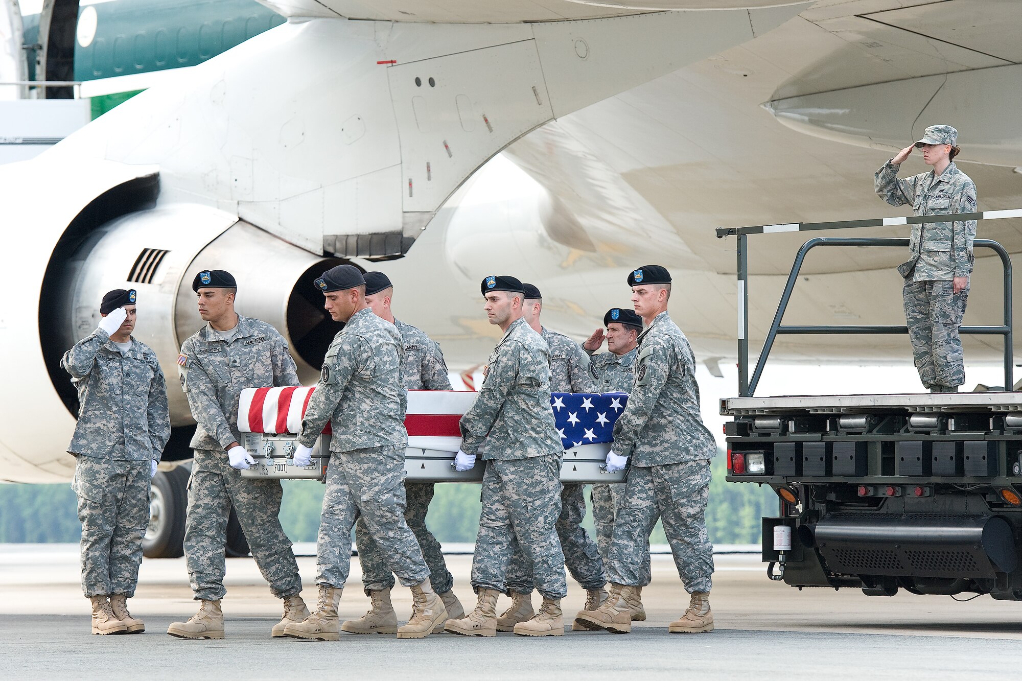 Army Spc. Trevor A. Pinnick honored in dignified transfer June 14 > Air ...