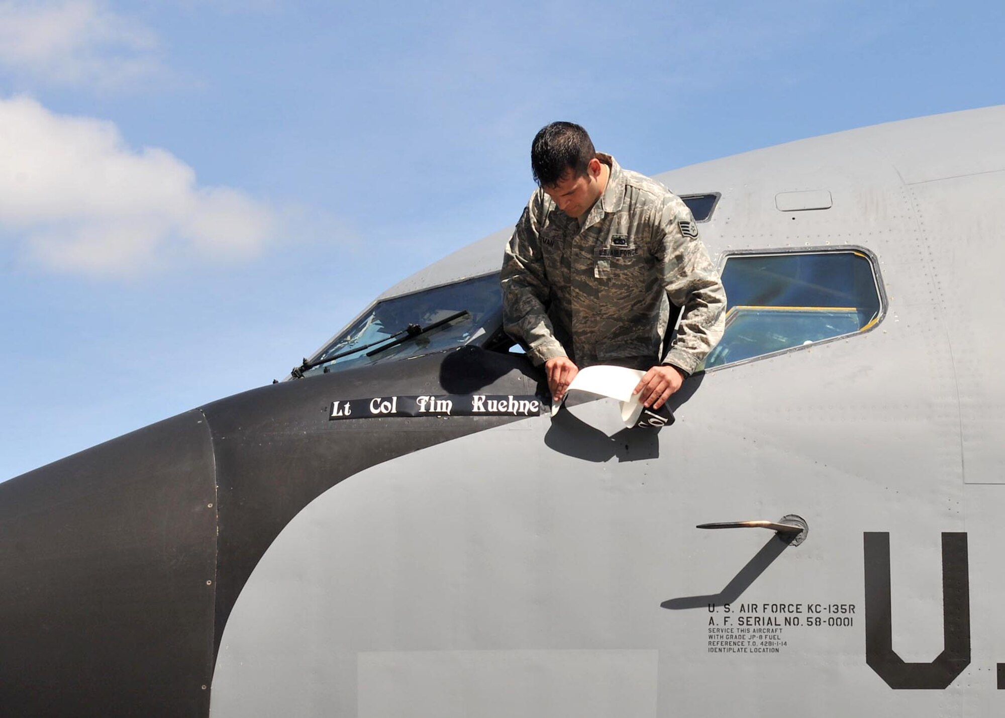 351st ARS welcomes new commander > Royal Air Force Mildenhall > RAF ...