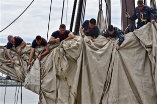MIZZEN MAST MUSCLE | U.S. Department of War