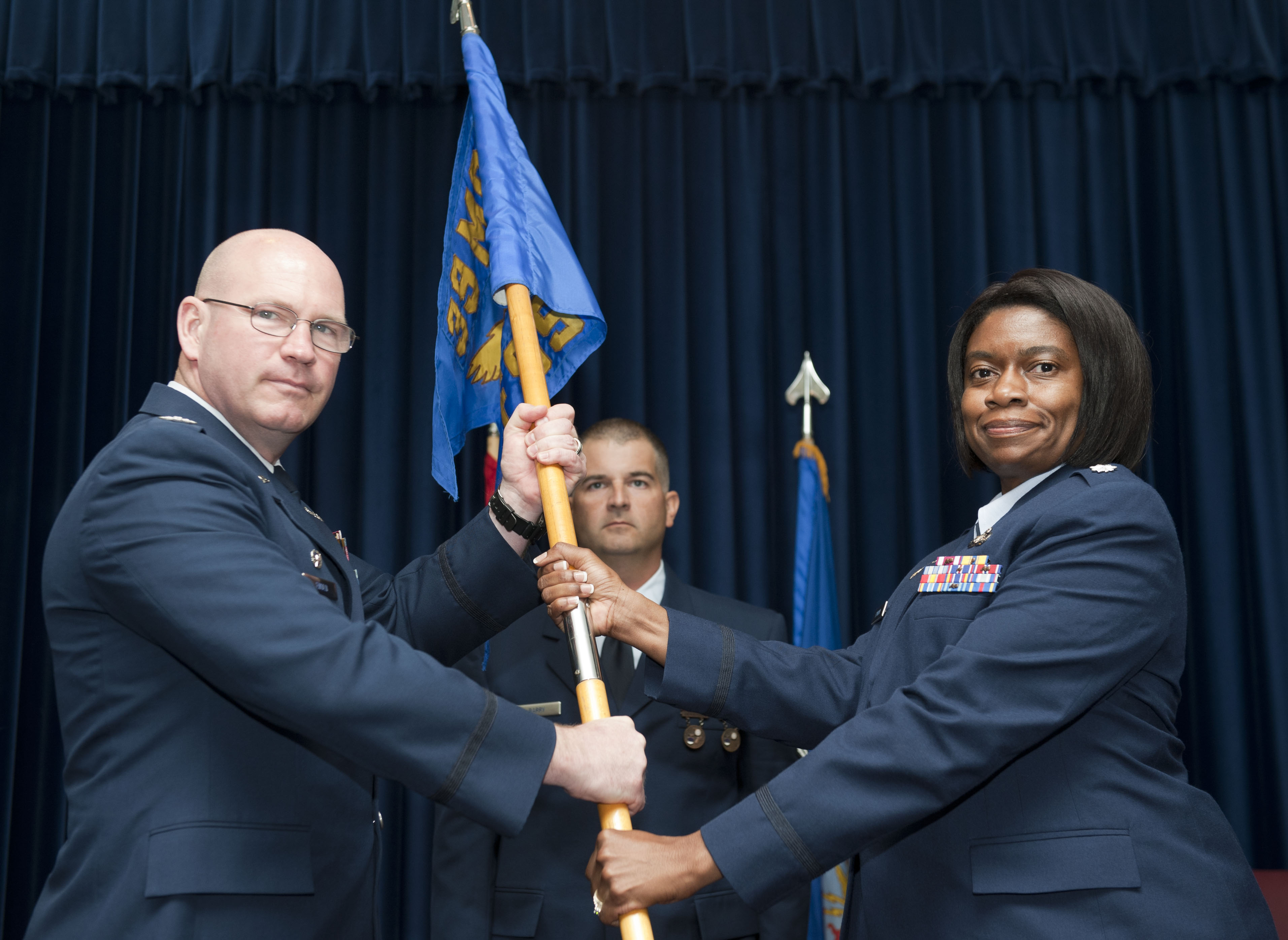 39th FSS welcomes new commander > Incirlik Air Base > Article Display