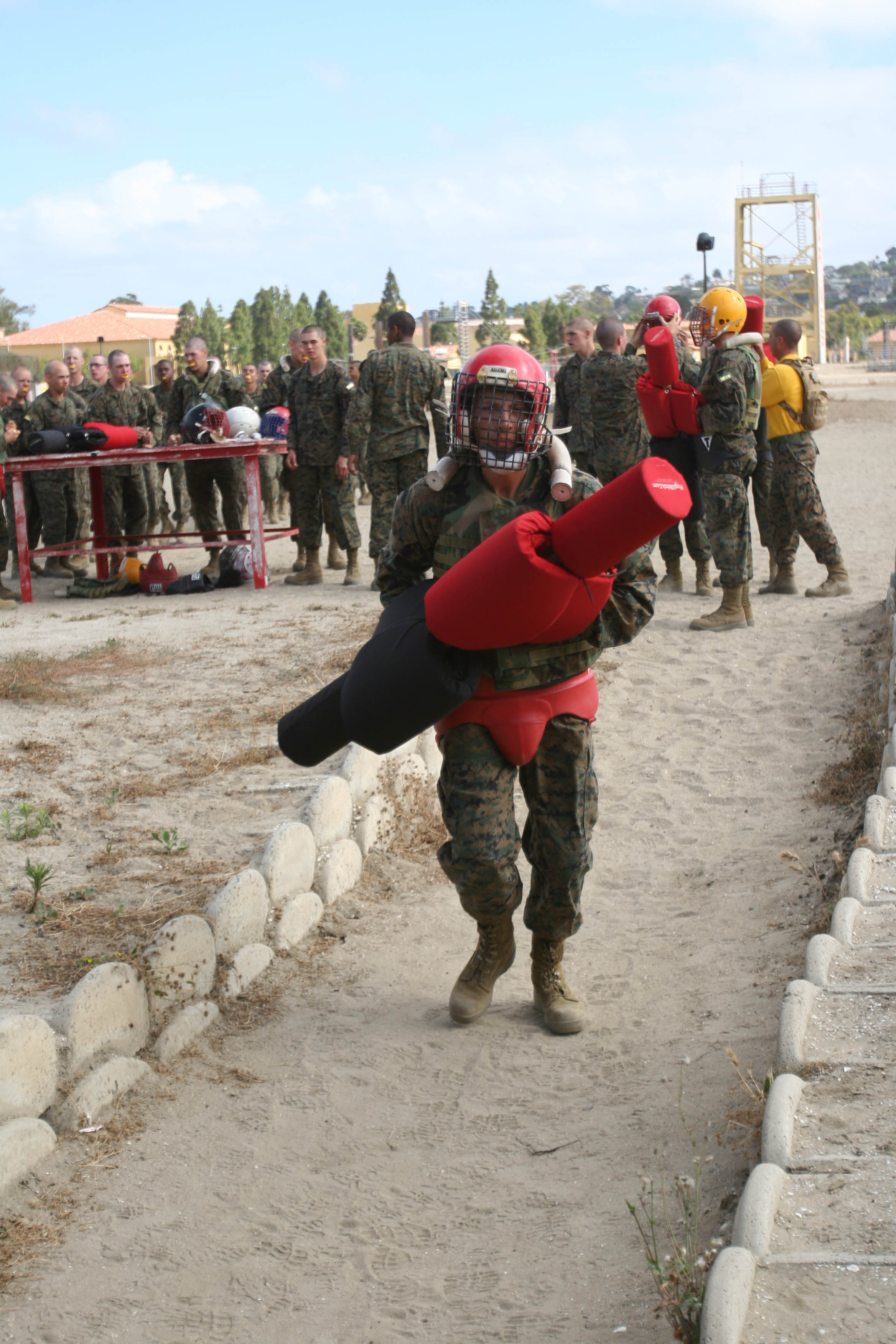 Co. H go hand-to-hand in pugil sticks > United States Marine Corps ...