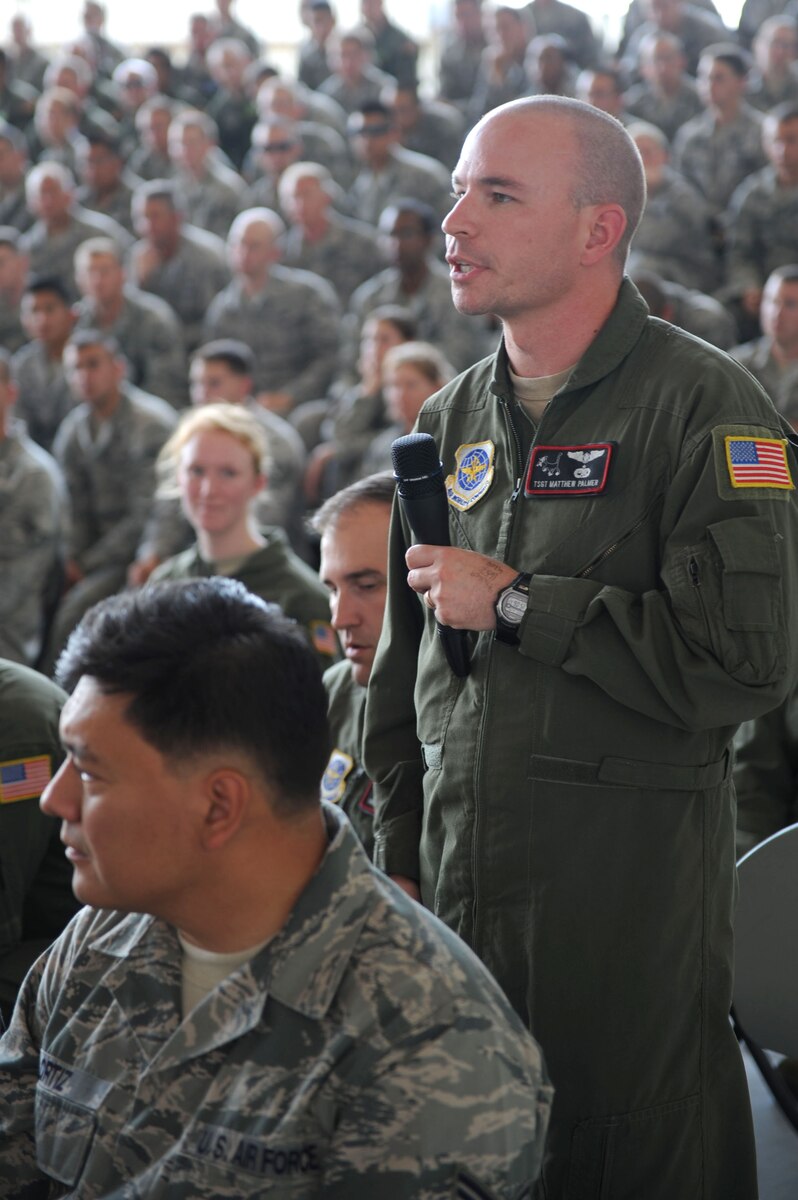 CSAF visits the Rock > Little Rock Air Force Base > Display