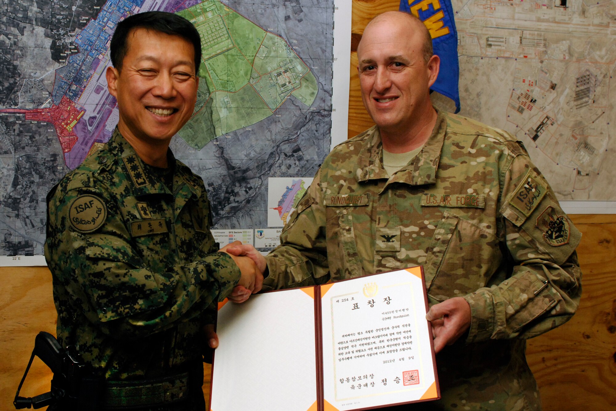 Col. Rundquist presented with certificate by Republic of Korea Joint ...