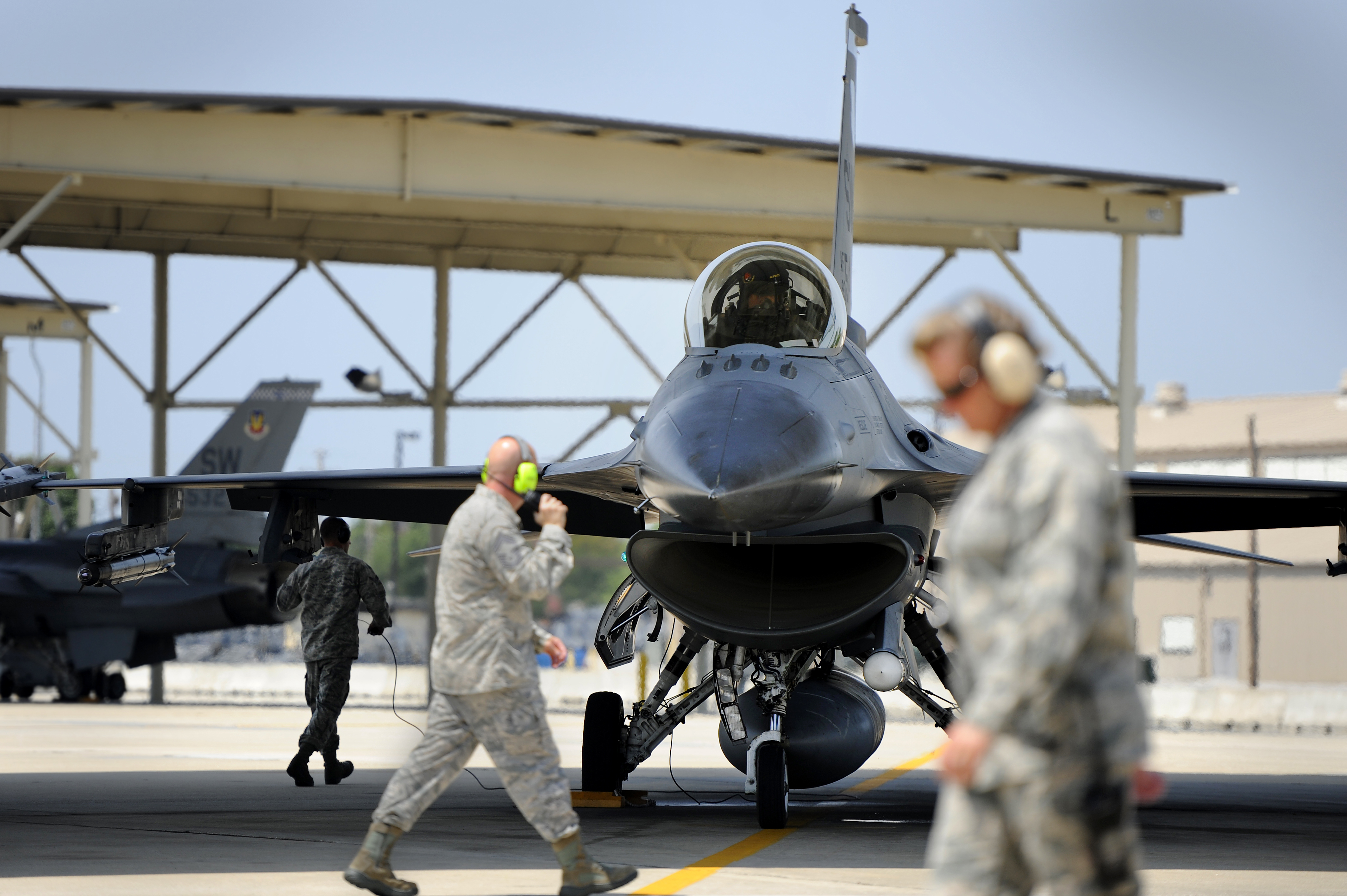 20th AMXS Airmen work around the clock > Shaw Air Force Base > Article ...