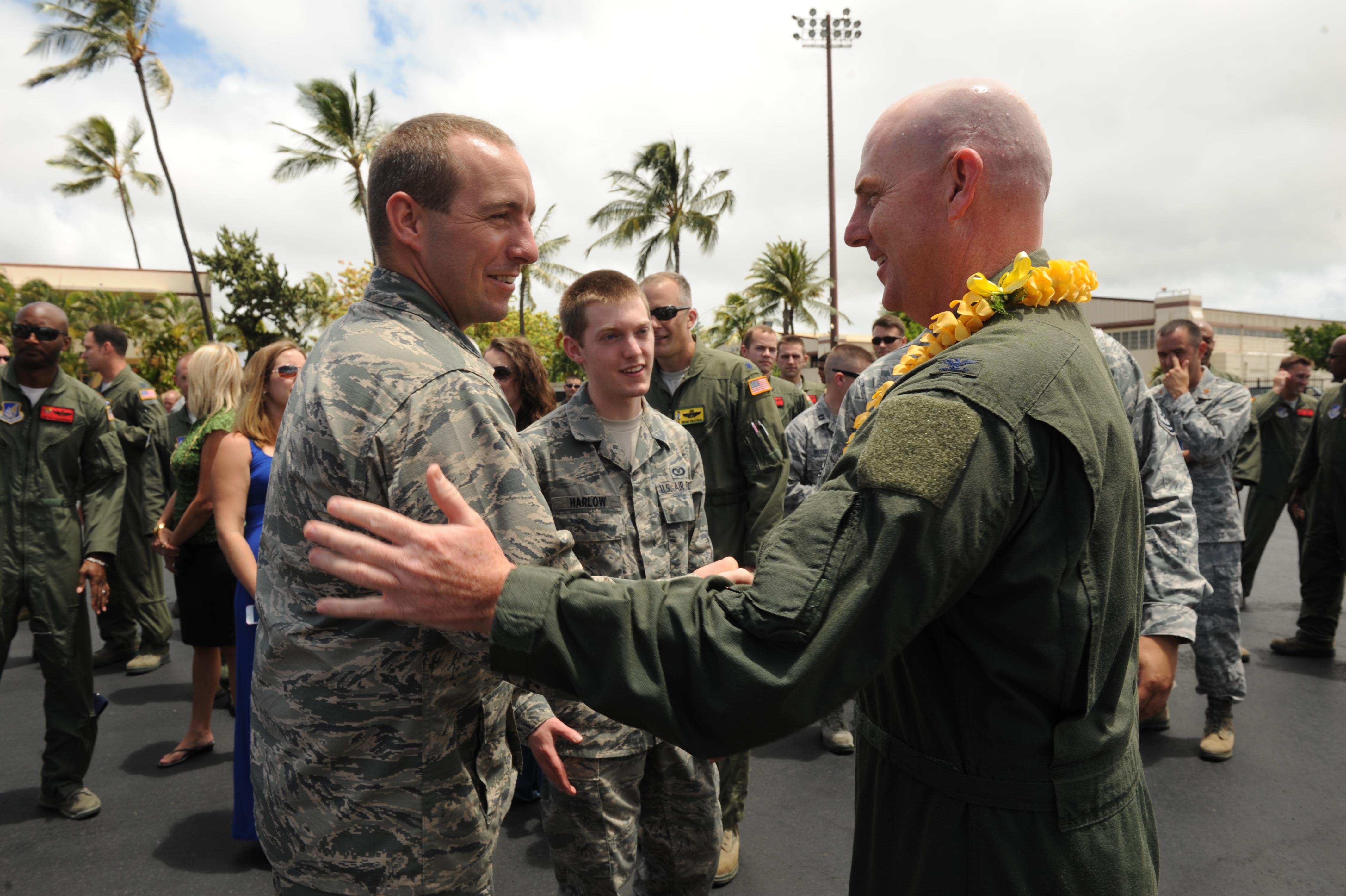 15 WG commander completes fini-flight at JBPHH > 15th Wing > Article ...