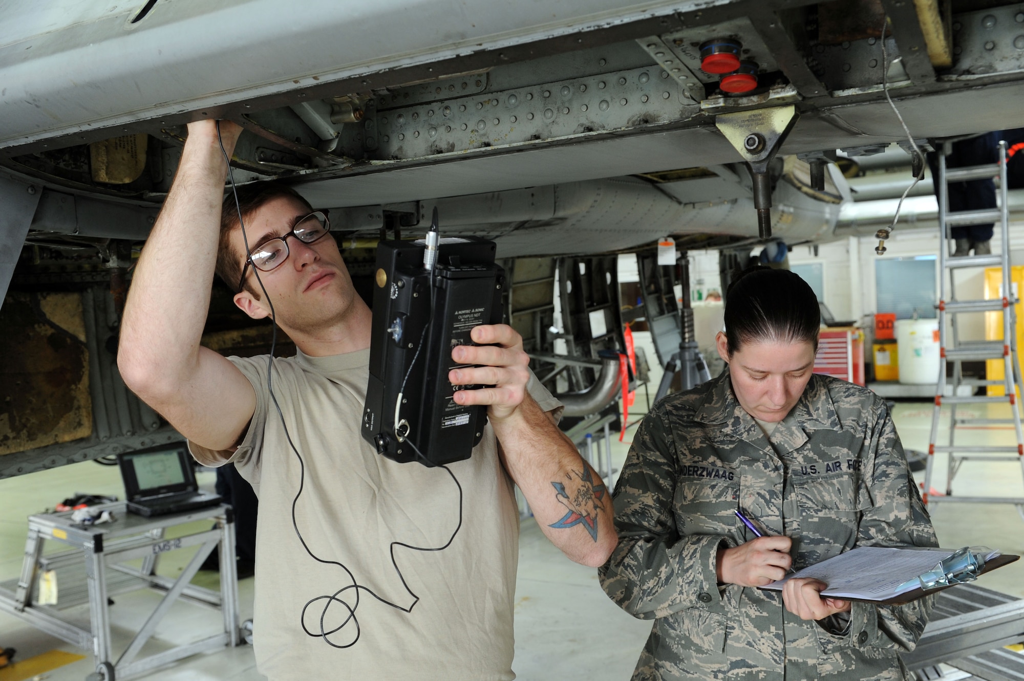 52nd EMS ensure safe aircraft > Spangdahlem Air Base > Article Display
