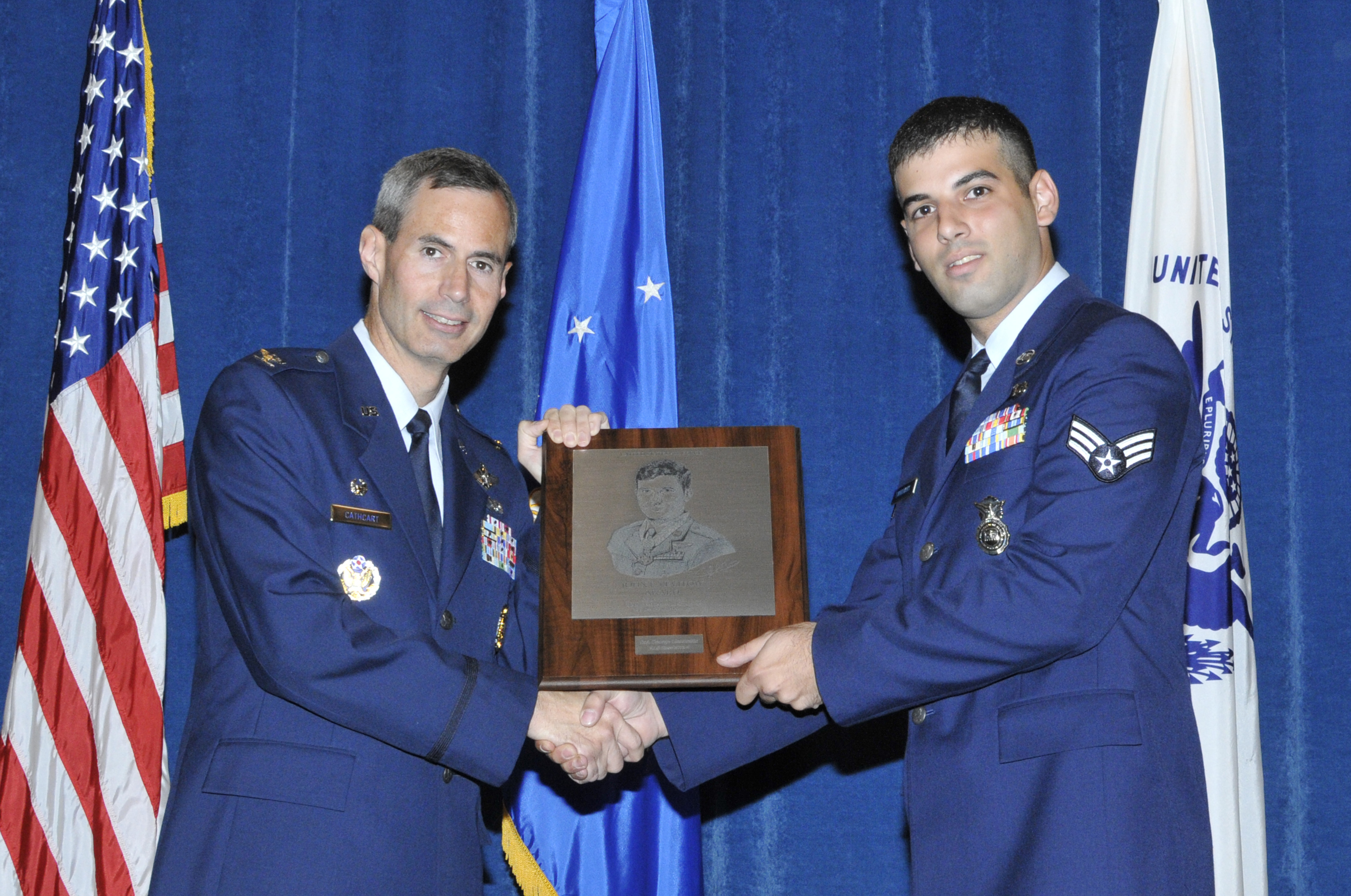 ALS Class 12-4 John L. Levitow honor award