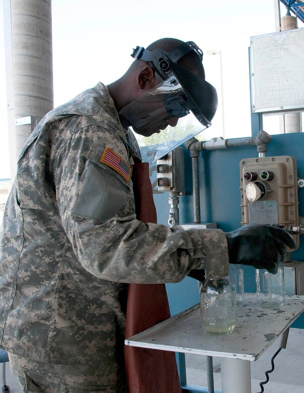 Citizen Airmen, Soldiers join forces to deliver jet fuel > Air National ...
